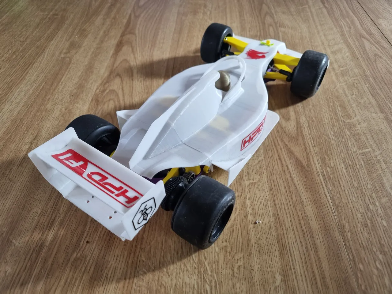 Adjustable rear wing for RC F1 by Kent Asplund | Download free STL ...