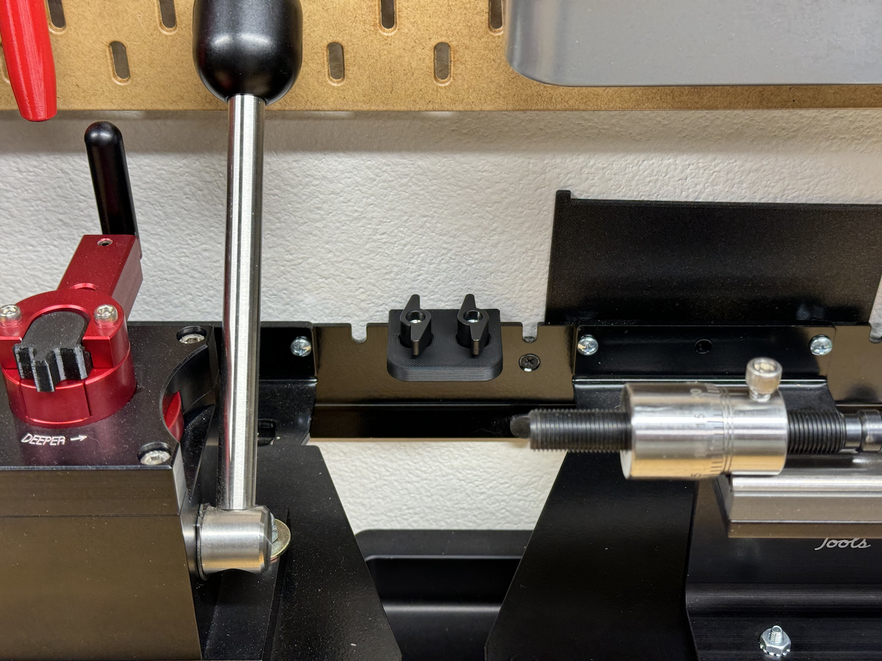 Inline Fabrication Rail-Mounted Quick Change Plate Thumb Screw Storage ...