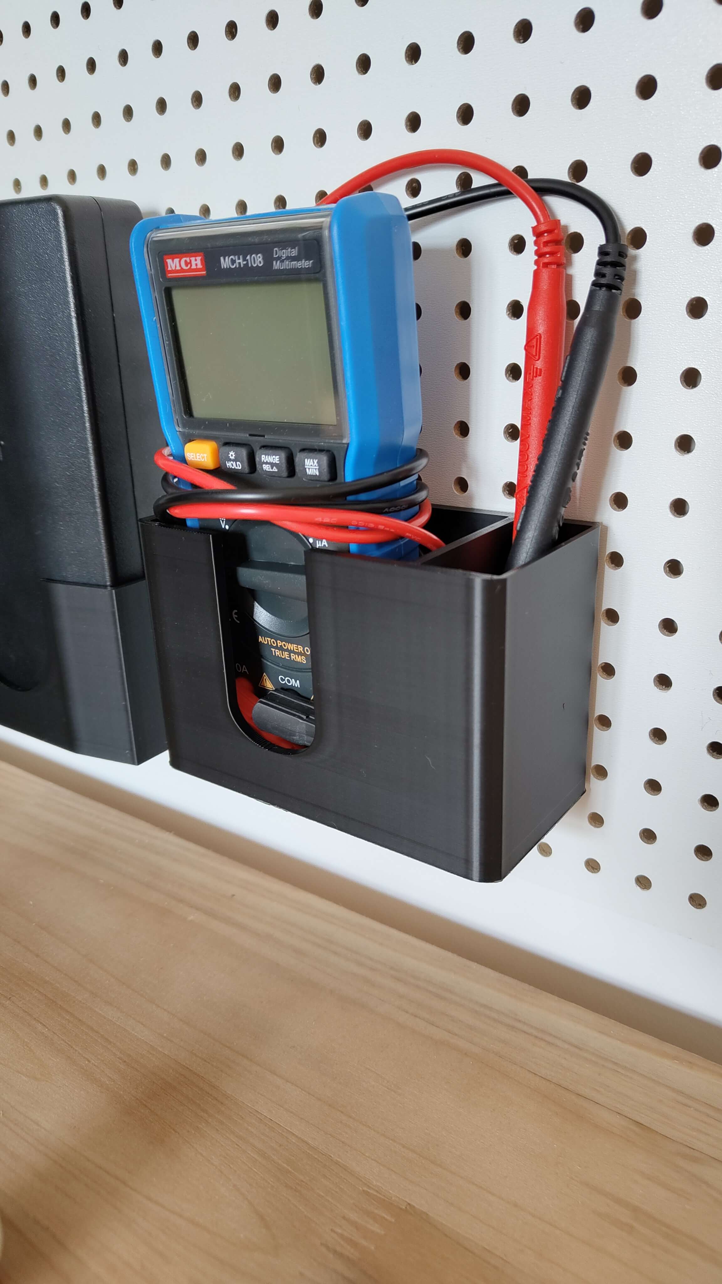 Multimeter Holder for Metric Pegboards by falk.ce | Download free STL ...