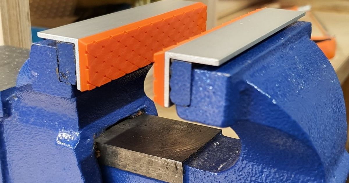 Bench vice Protective jaws by schiffer-soft.de | Download free STL ...