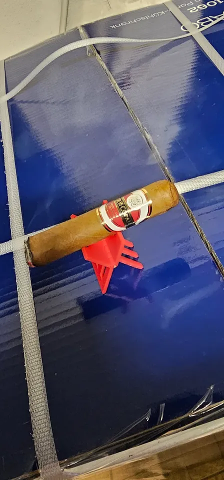 mobile cigar stand v2 - foldable by Bernhard Haba | Download free STL ...