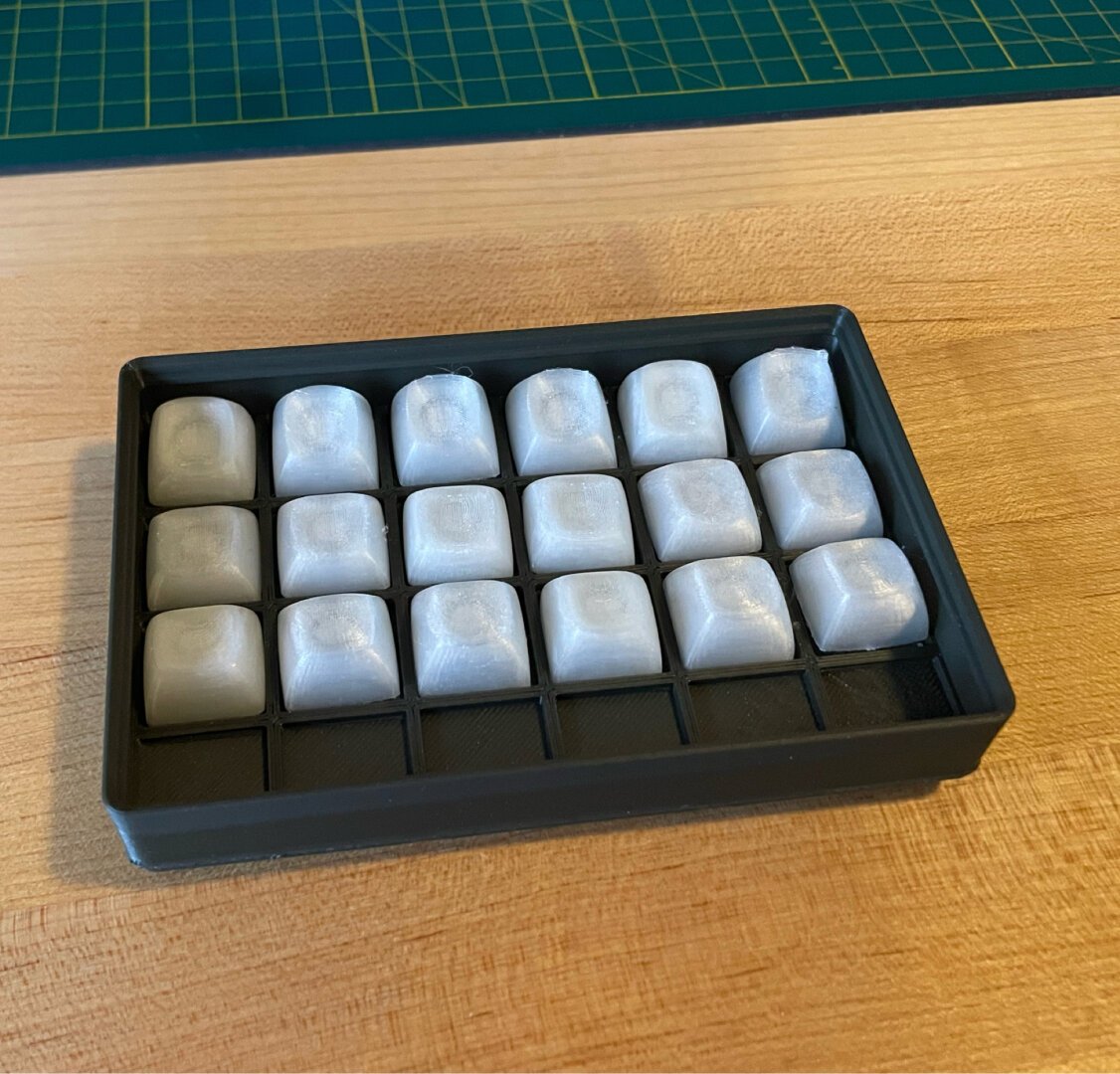 Gridfinity Keycap Tray by hughrawlinson | Download free STL model ...