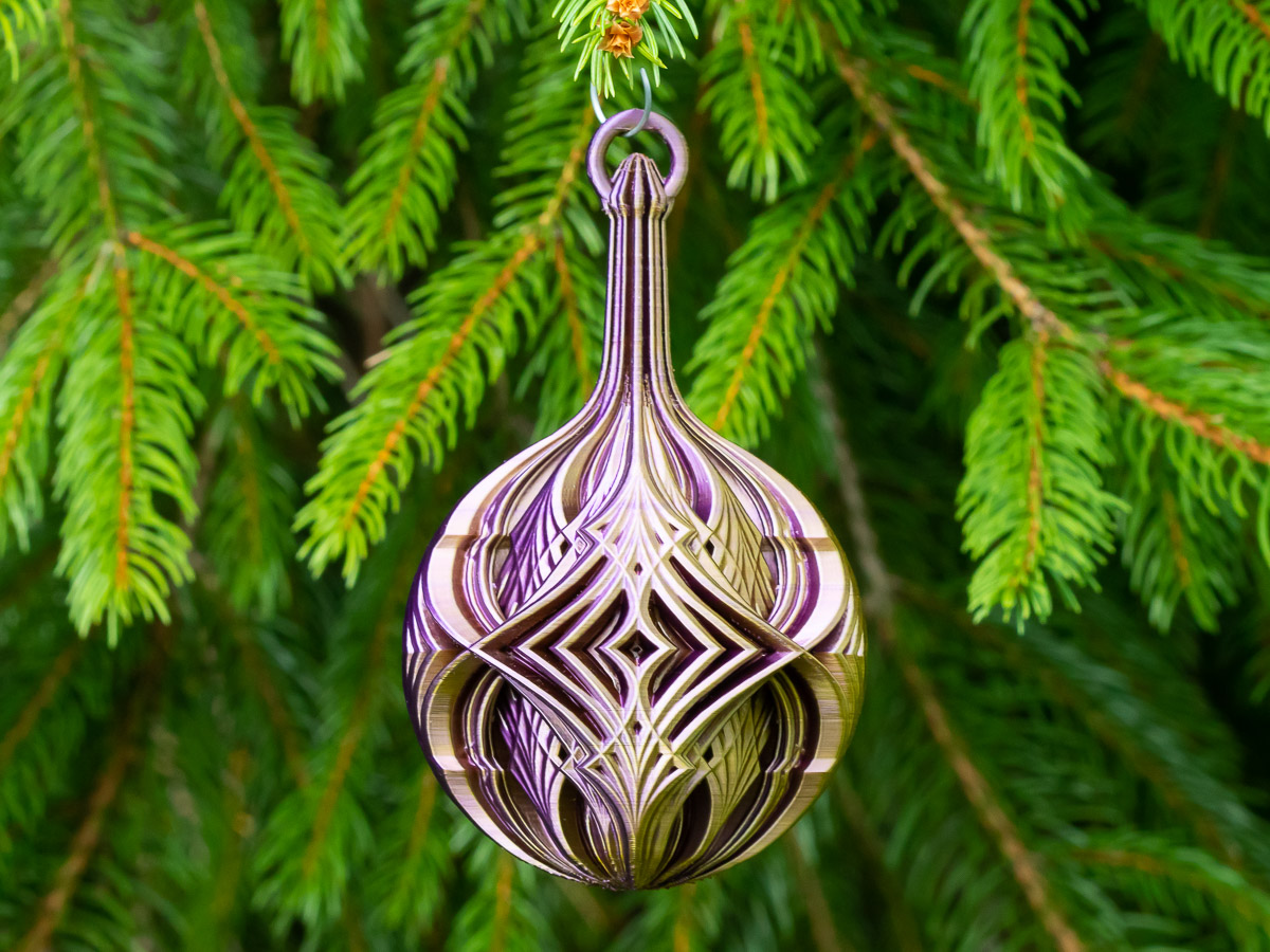 Christmas Ball with Intersecting Diamonds by Dazus K | Download free ...
