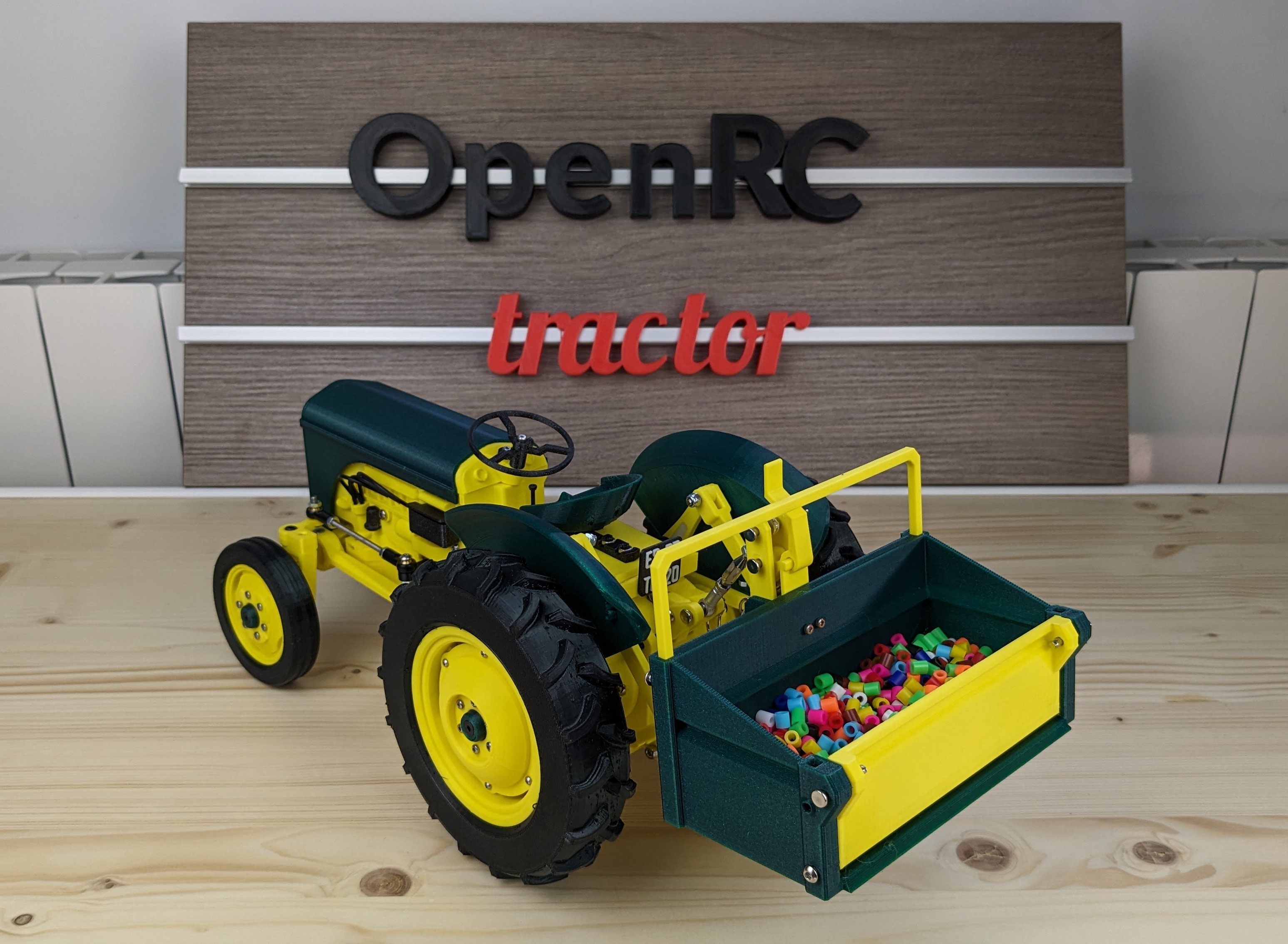 OpenRC Tractor tipping box by makitprojects | Download free STL model ...