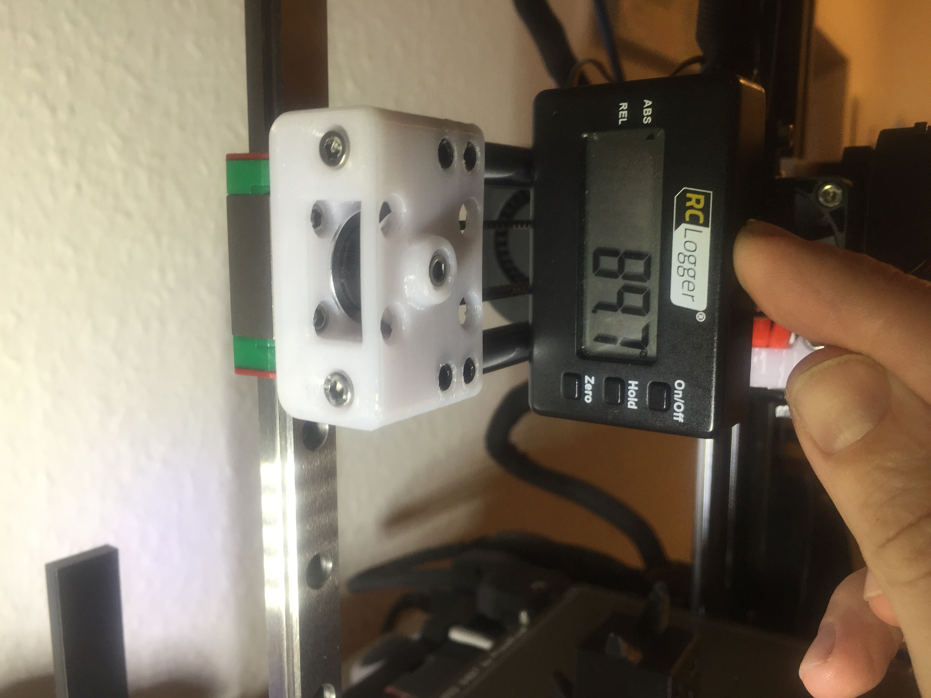 Prusa MINI linear guide on the loose side by Daniel | Download free STL ...