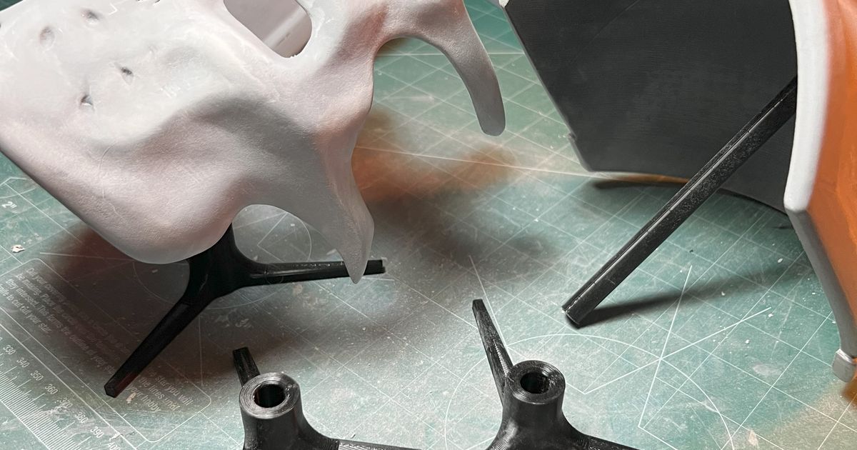 Painting Support Stand by Kyle Brown | Download free STL model ...