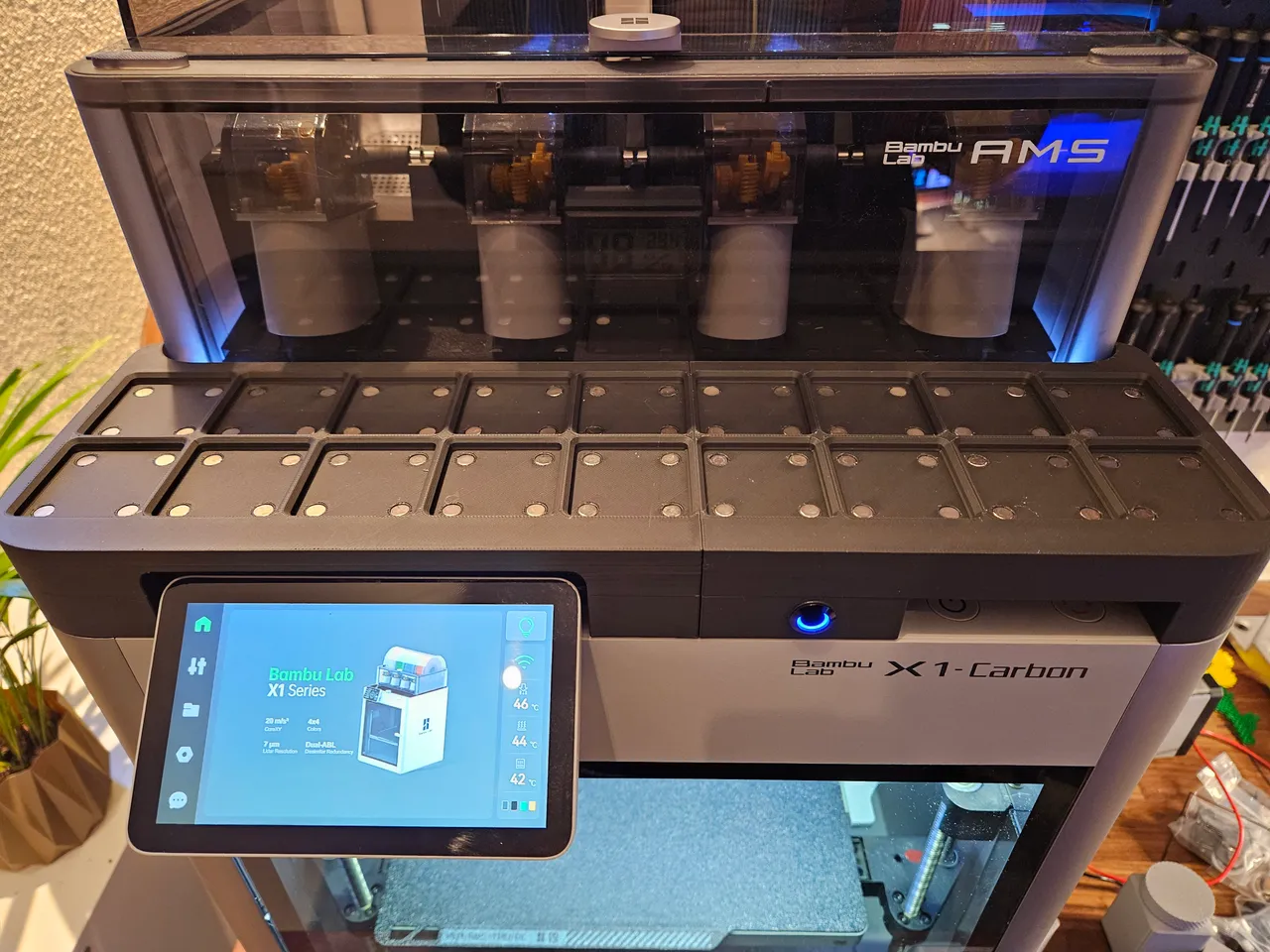 Bambu Lab X1C LED riser with diffusor and gridfinity storage! by ...