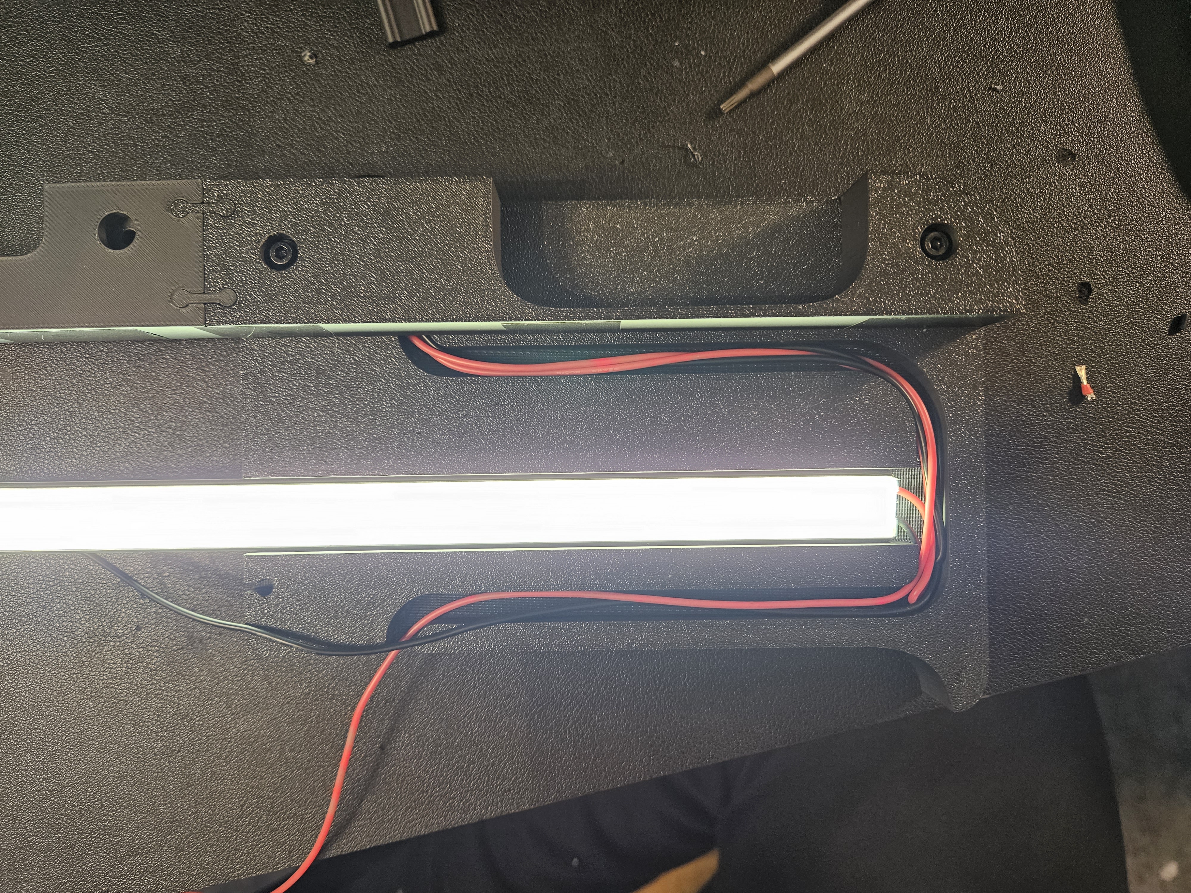 Bambu Lab X1C LED riser with diffusor and gridfinity storage! par ...
