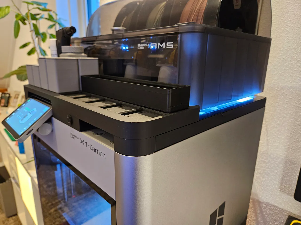 Bambu Lab X1C LED riser with diffusor and gridfinity storage! by ...