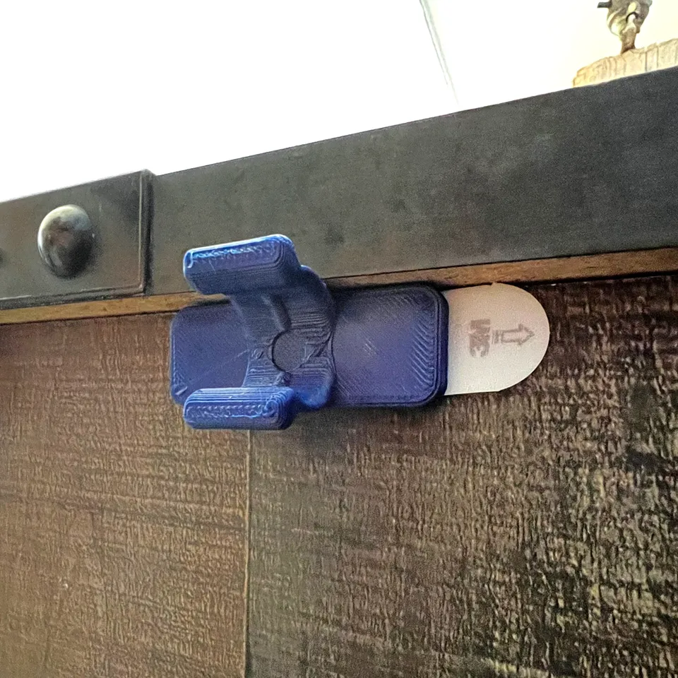 CPAP Hose Bracket for Command Strip by Pip Arnes | Download free STL ...
