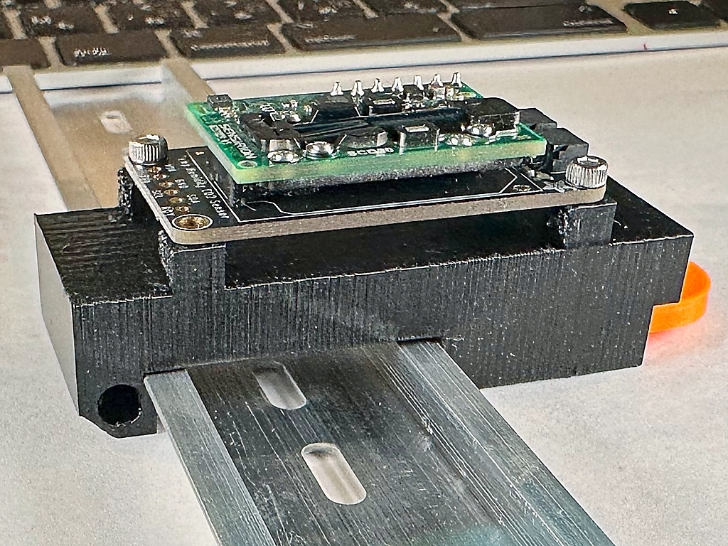 SCD-30 Co2 sensor Din Rail mounting bracket by NotLikeALeafOnTheWind ...