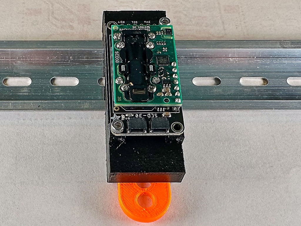 SCD-30 Co2 sensor Din Rail mounting bracket by NotLikeALeafOnTheWind ...