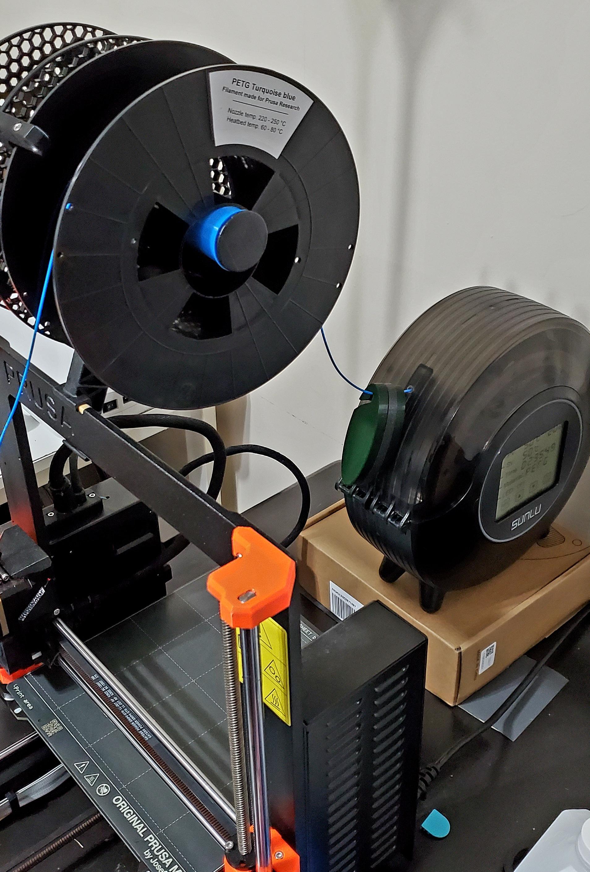 Filament Feed Guide/Weight (For Dryers) by porks0da | Download free STL ...
