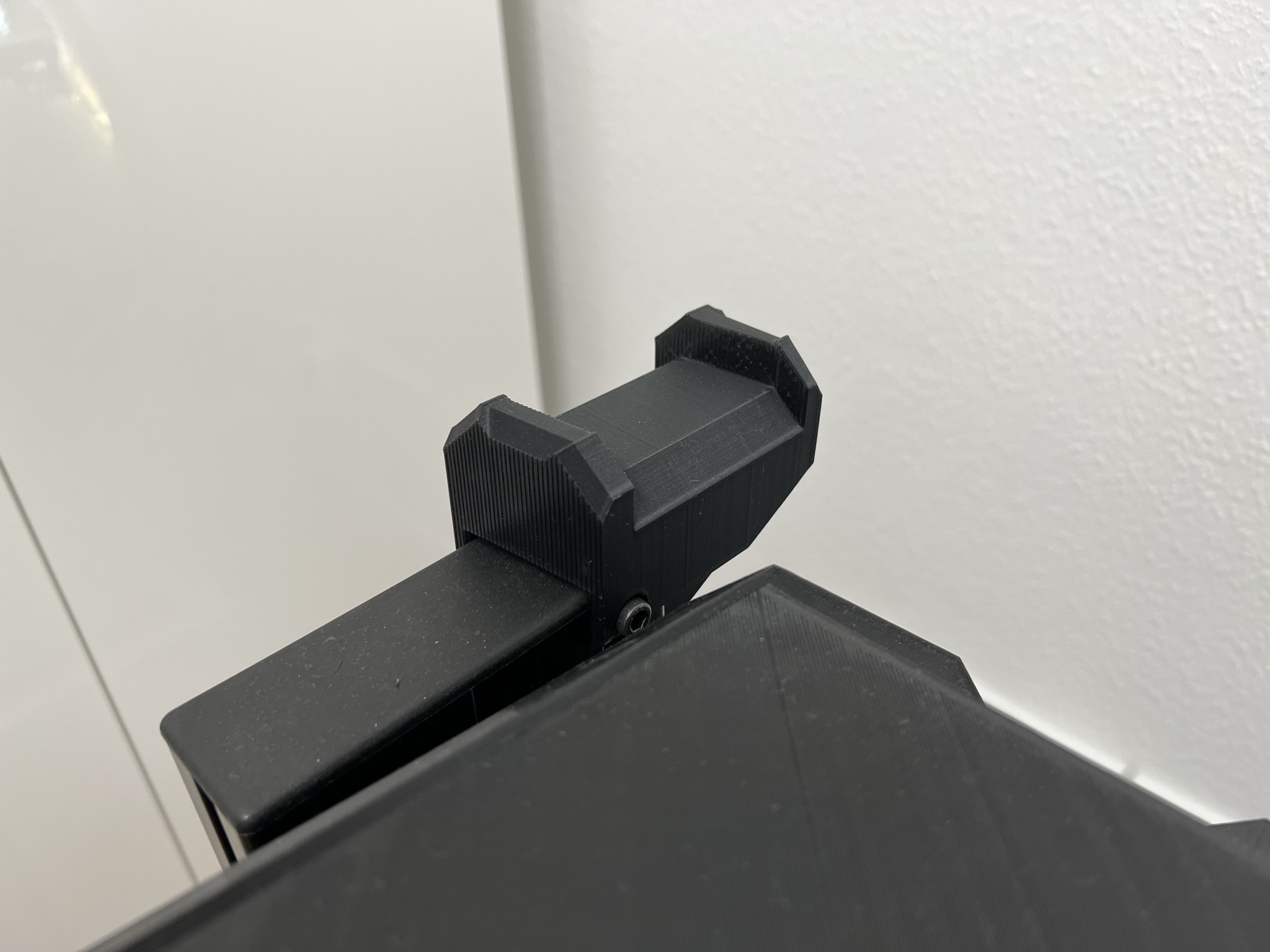 Catch for Samsung C49 on SimLab P1-X Extrusion Sim Rig by hgross ...