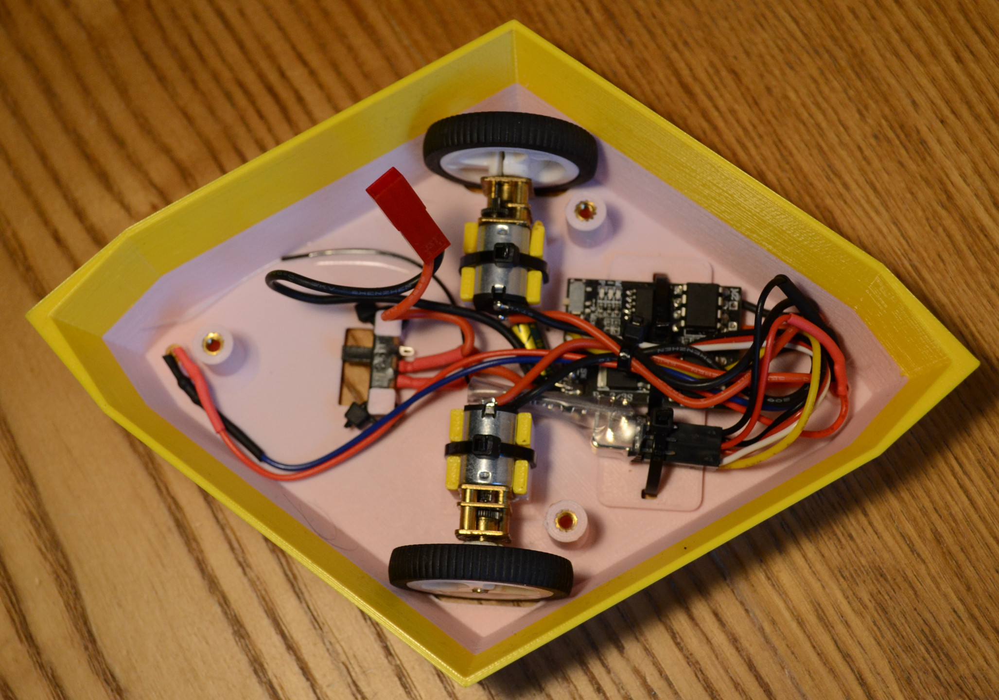 Spekkie - antweight pusher bot by KlaasYK | Download free STL model ...