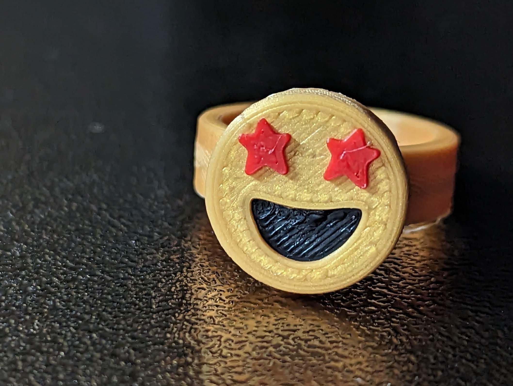 Emoji Ring by Bazzlington | Download free STL model | Printables.com