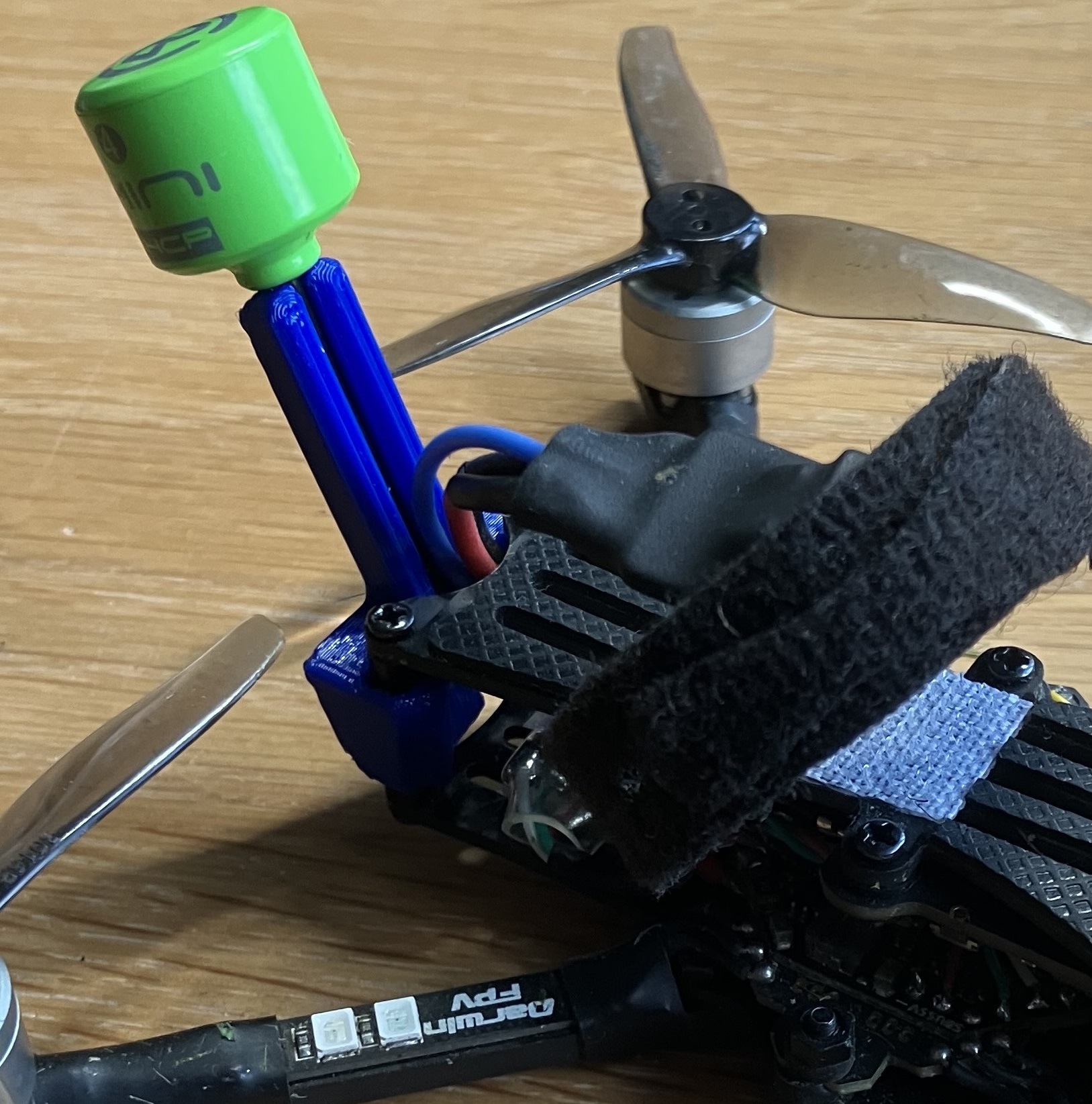 Baby Ape Pro v2 UFL antenna support by kim.abraham | Download free STL ...