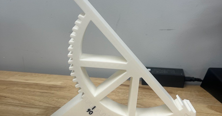 Adjustable Project Holder by willimnot | Download free STL model ...