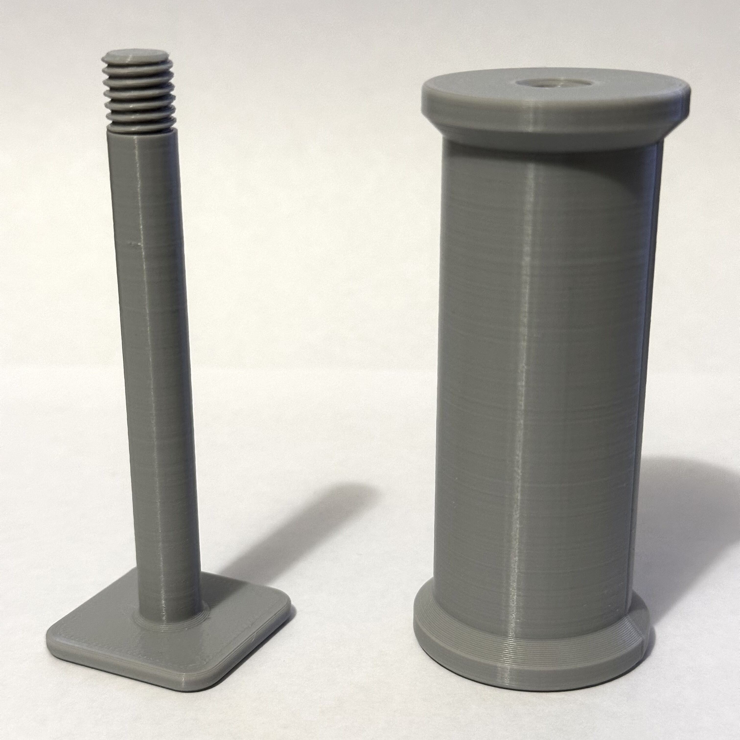 Shelf-Mount Spool Holder by Sand | Download free STL model | Printables.com