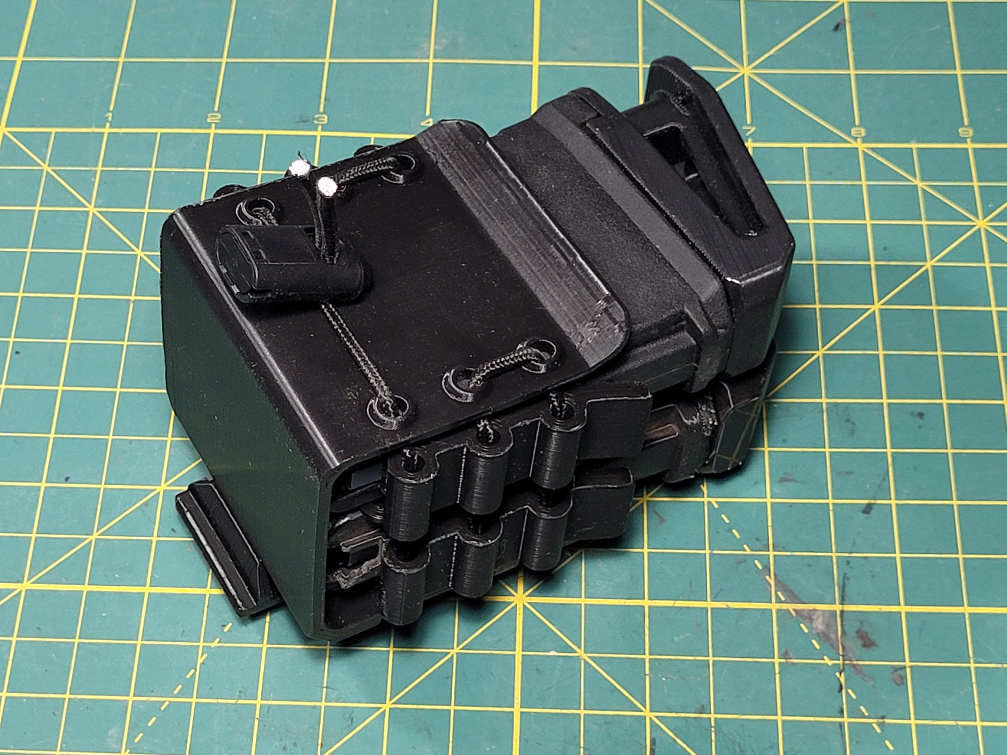 Dual 10 Round AR Mag Pouch (REMIX) by QwermMakes | Download free STL ...