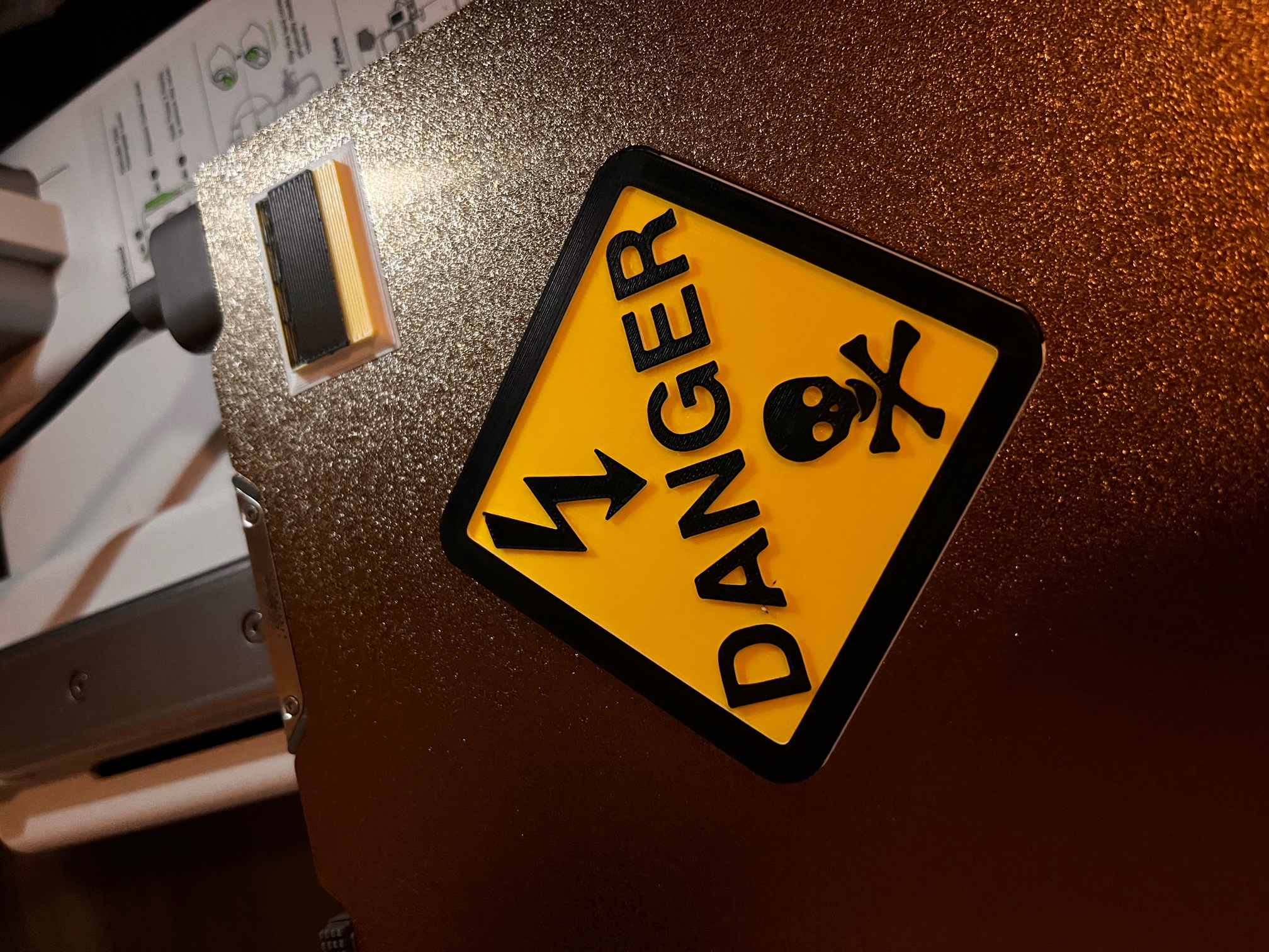 Danger sign by Dinozzo | Download free STL model | Printables.com