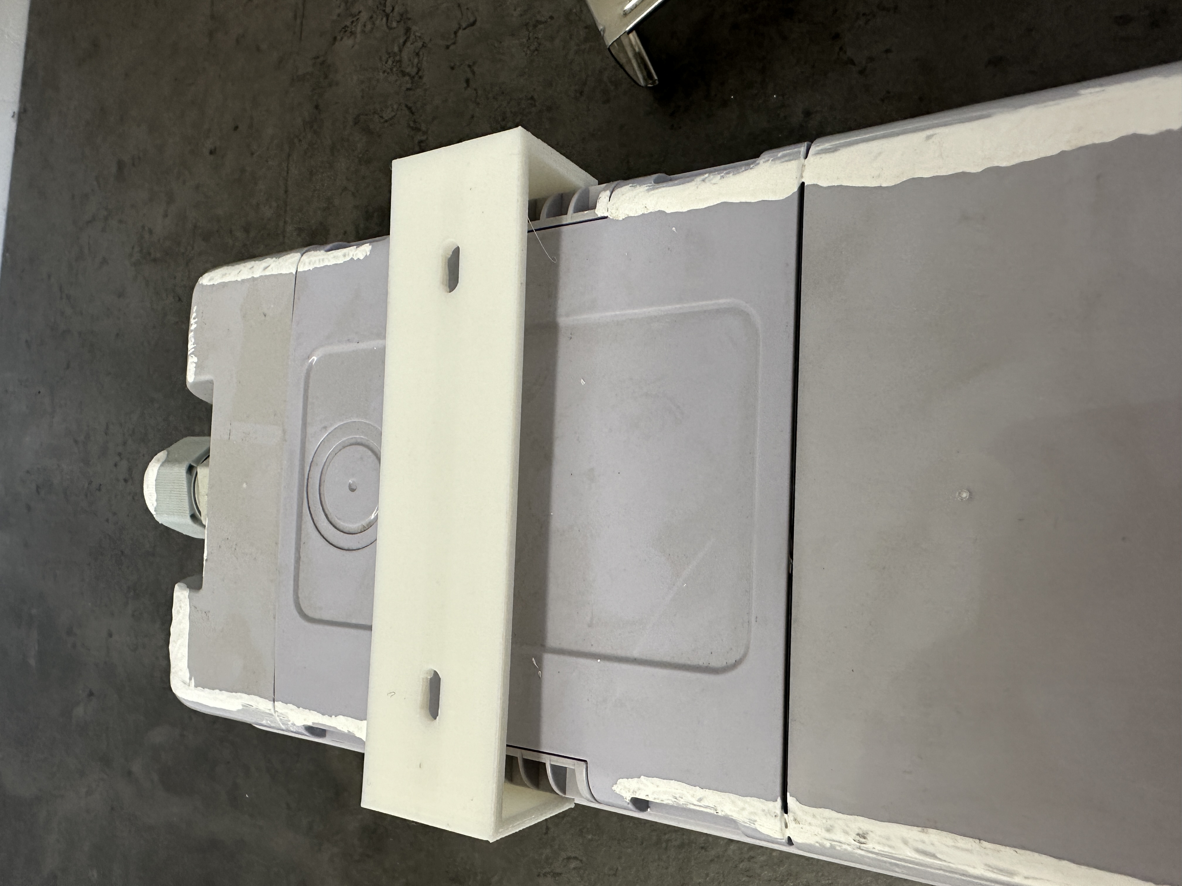 LEDLITE Batten Light Ceiling Bracket by Ememell | Download free STL ...