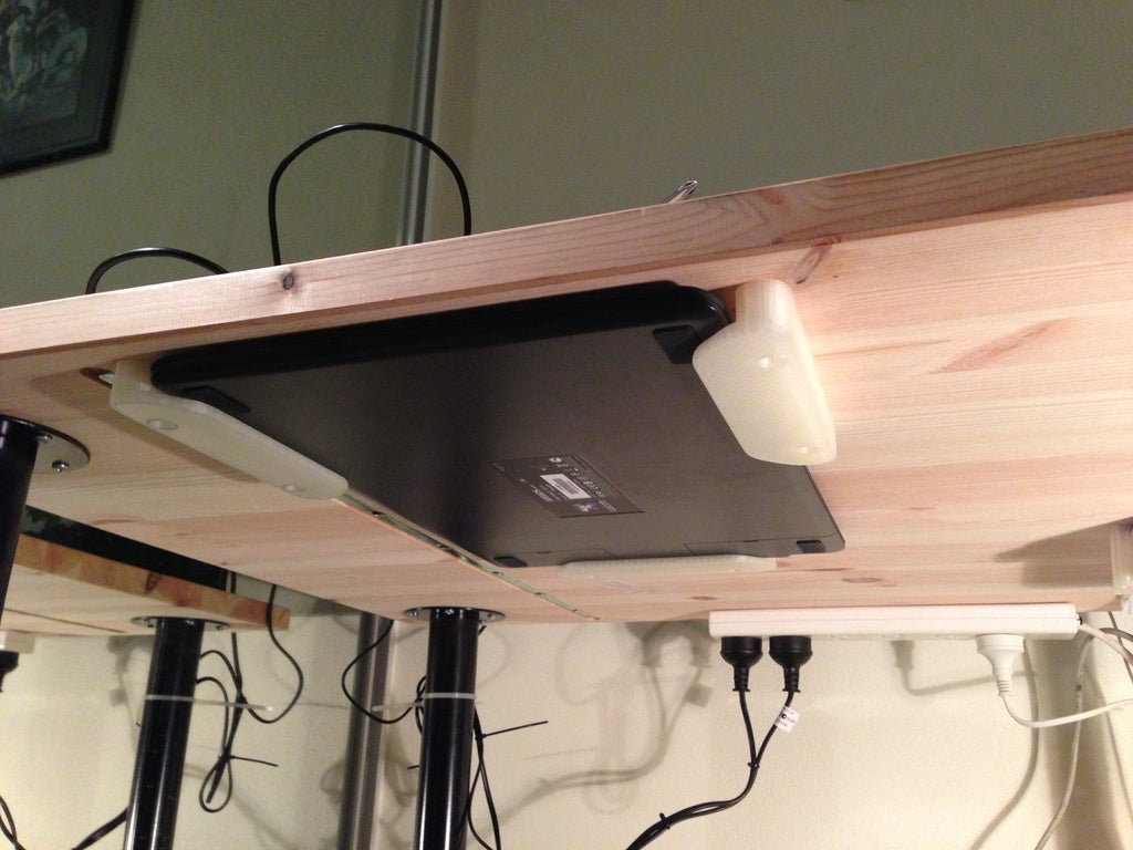 Customizable Hanging Bracket by James Wood | Download free STL model ...