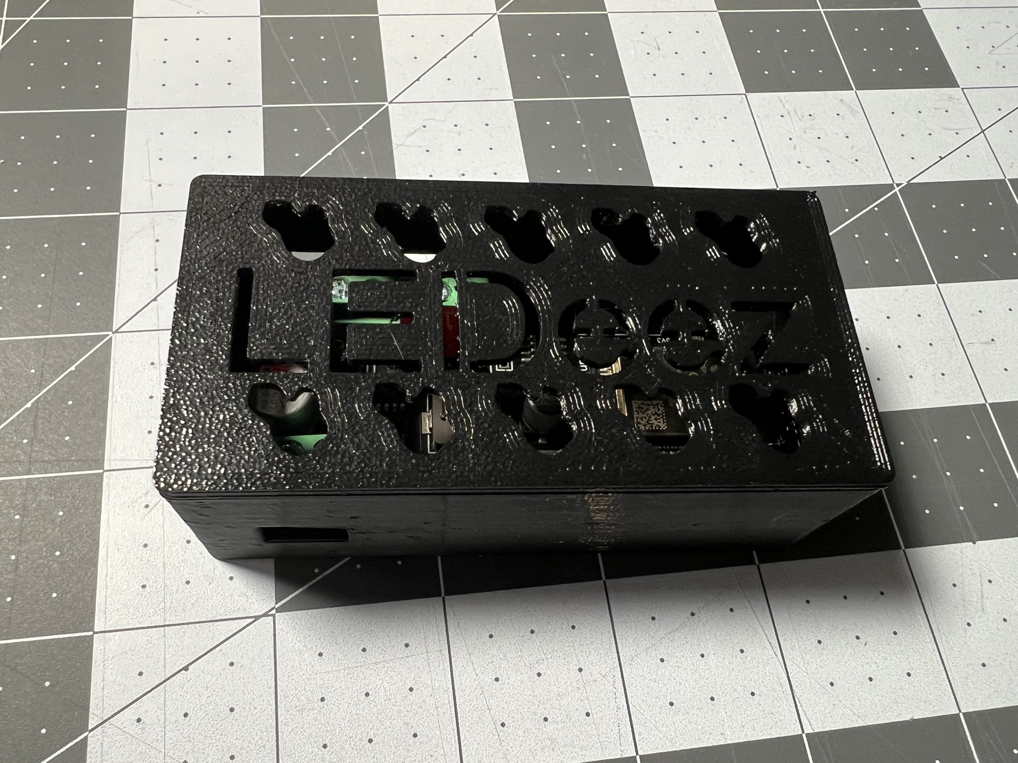 LEDeez Case by Justin Z Design | Download free STL model | Printables.com