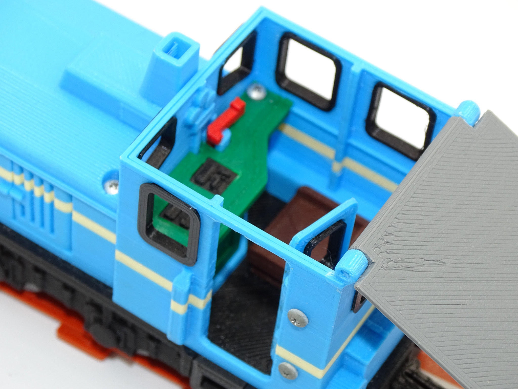 Small diesel locomotive with working brakes by Printed-Toys.com ...
