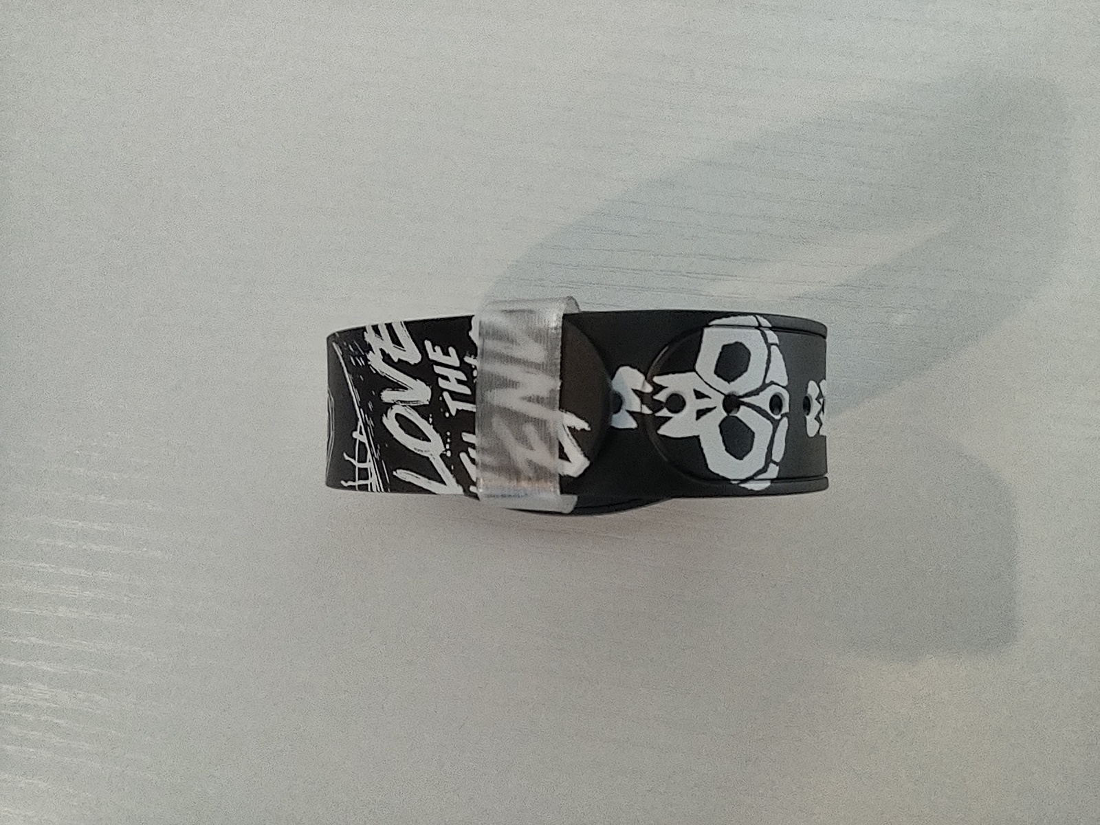 MagicBand+ (Magic Band Plus) Strap Keeper by Tony Ling | Download free ...