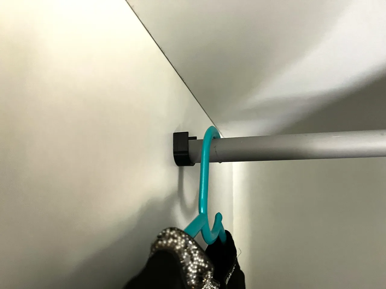 Closet Rod Brackets 20MM by Suchit Mehrotra | Download free STL model ...