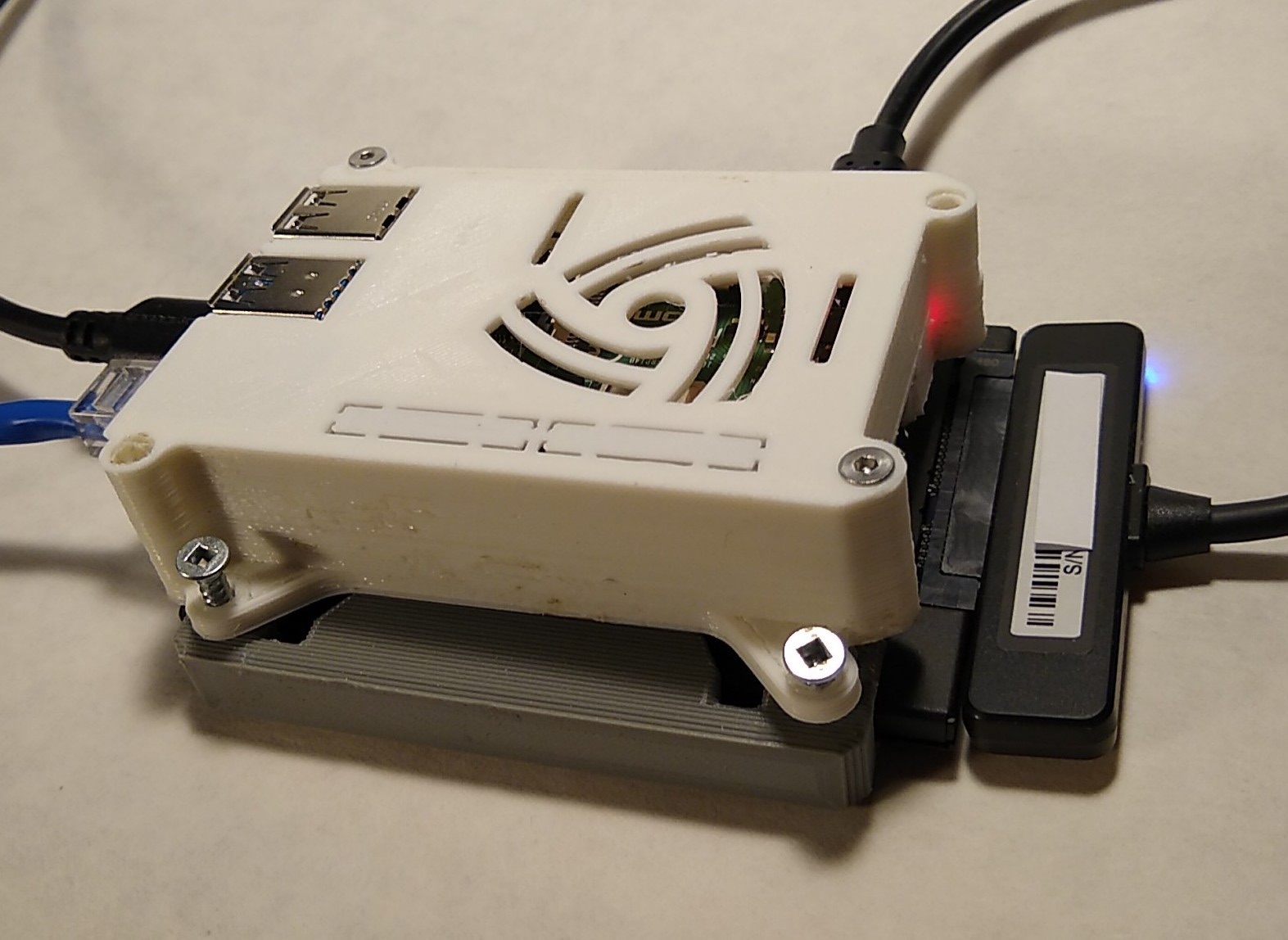 SSD Mounting Ears - 2.5" SATA by OttaRoss | Download free STL model ...