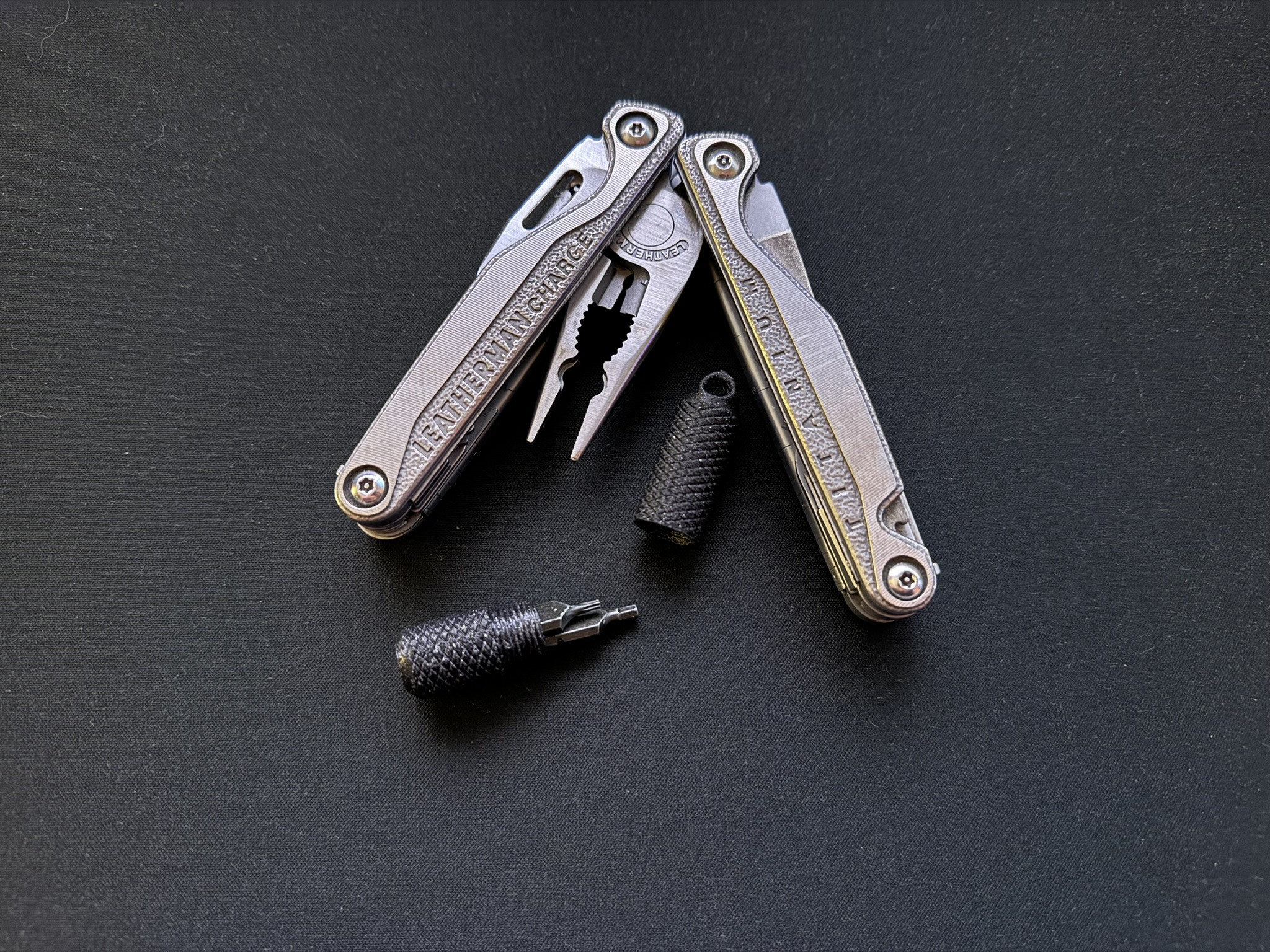 Leatherman Dual Bit Holder 4-in-1 Keyring / Keychain by I-FEEL ...