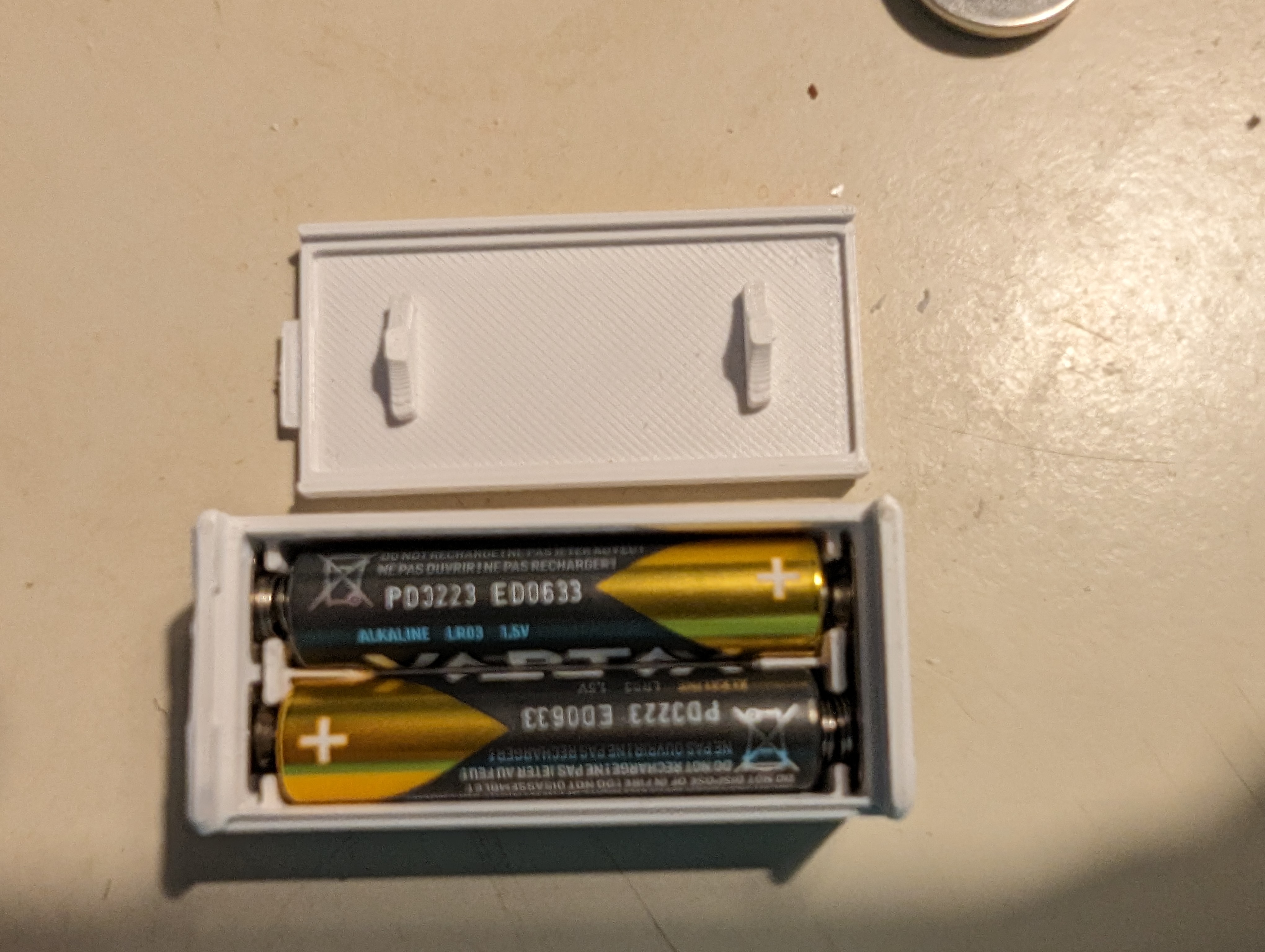 Double AAA Battery Holder 3V by thedoginthewok | Download free STL ...