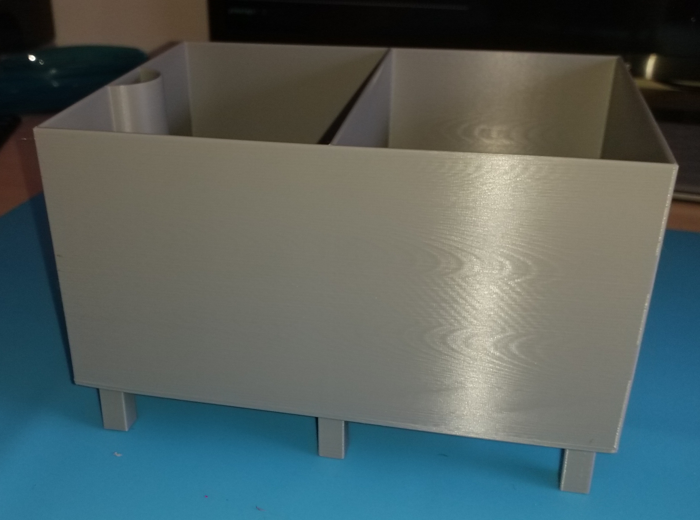 3L self watering herb pot by Faenum | Download free STL model ...