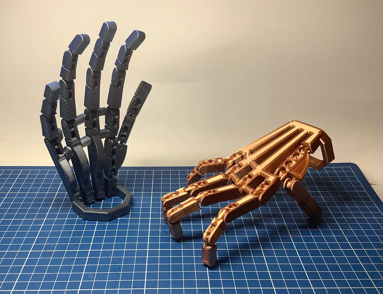 robot hand: print in place & tightenable by JMV38 | Download free STL ...