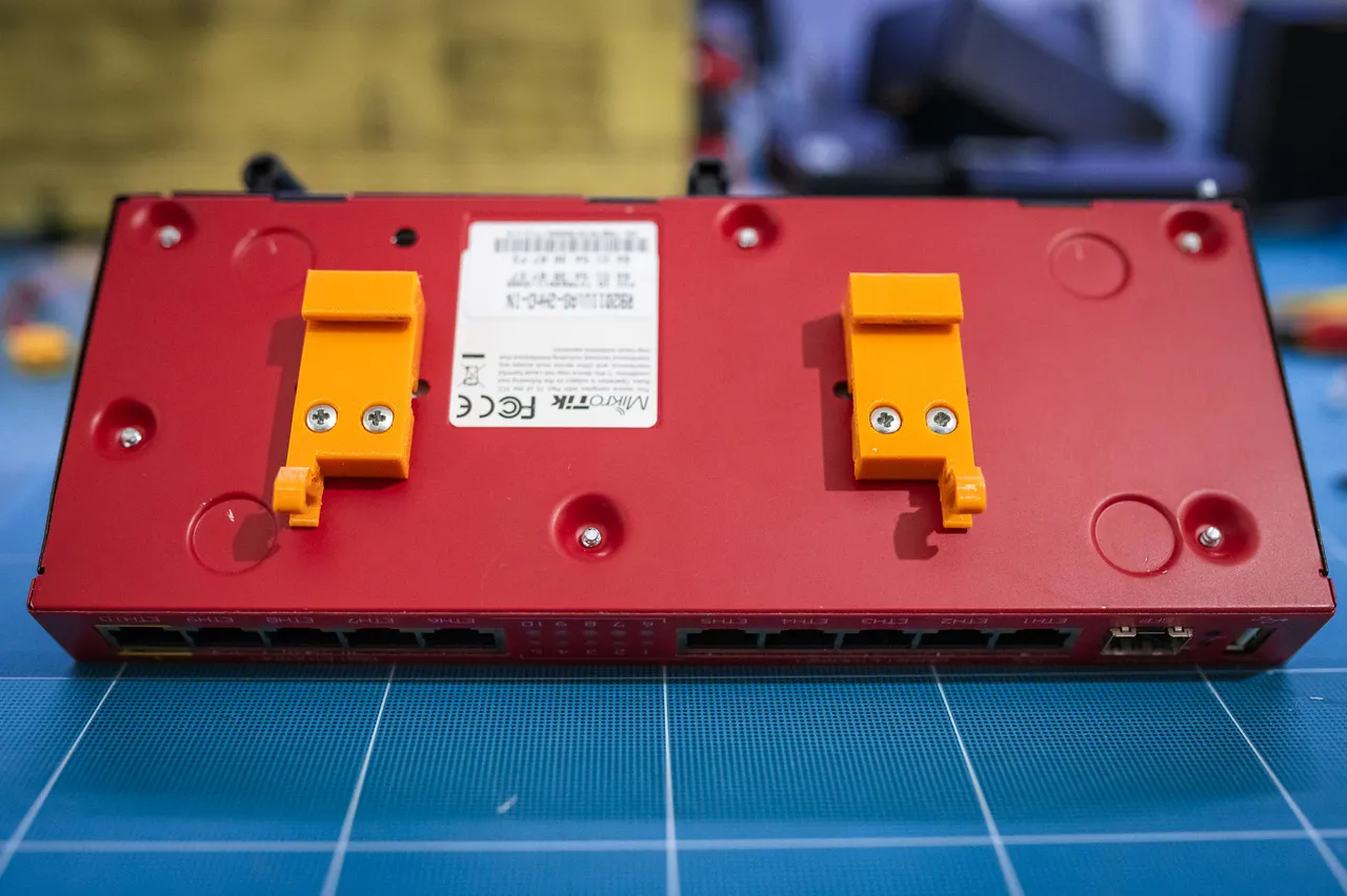 Mikrotik RB2011 DIN rail holder by Digital Farmer | Download free STL ...