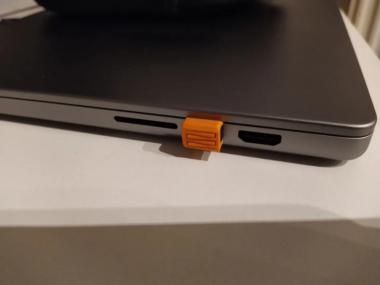 Yubikey 5C Nano sliding cover by Bogdan Savluk | Download free STL ...