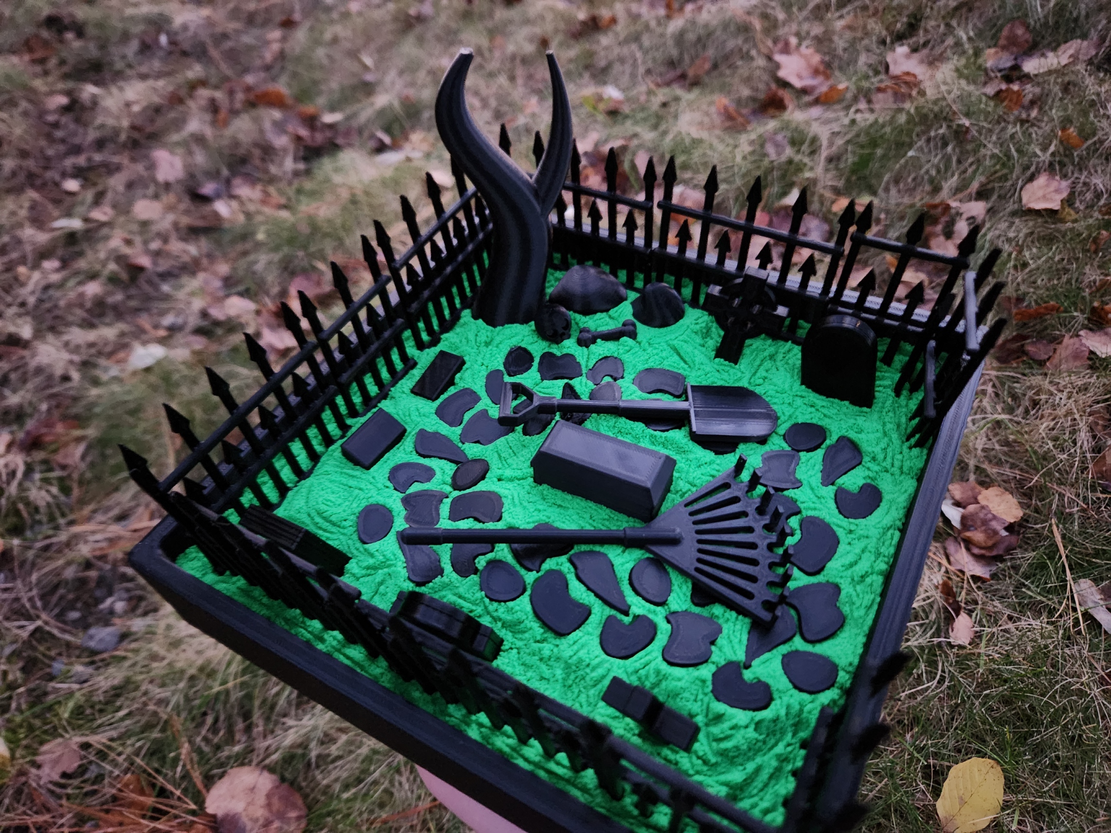 "Build-your-own" Graveyard Zen Garden von Amethyst3D | Kostenloses STL ...
