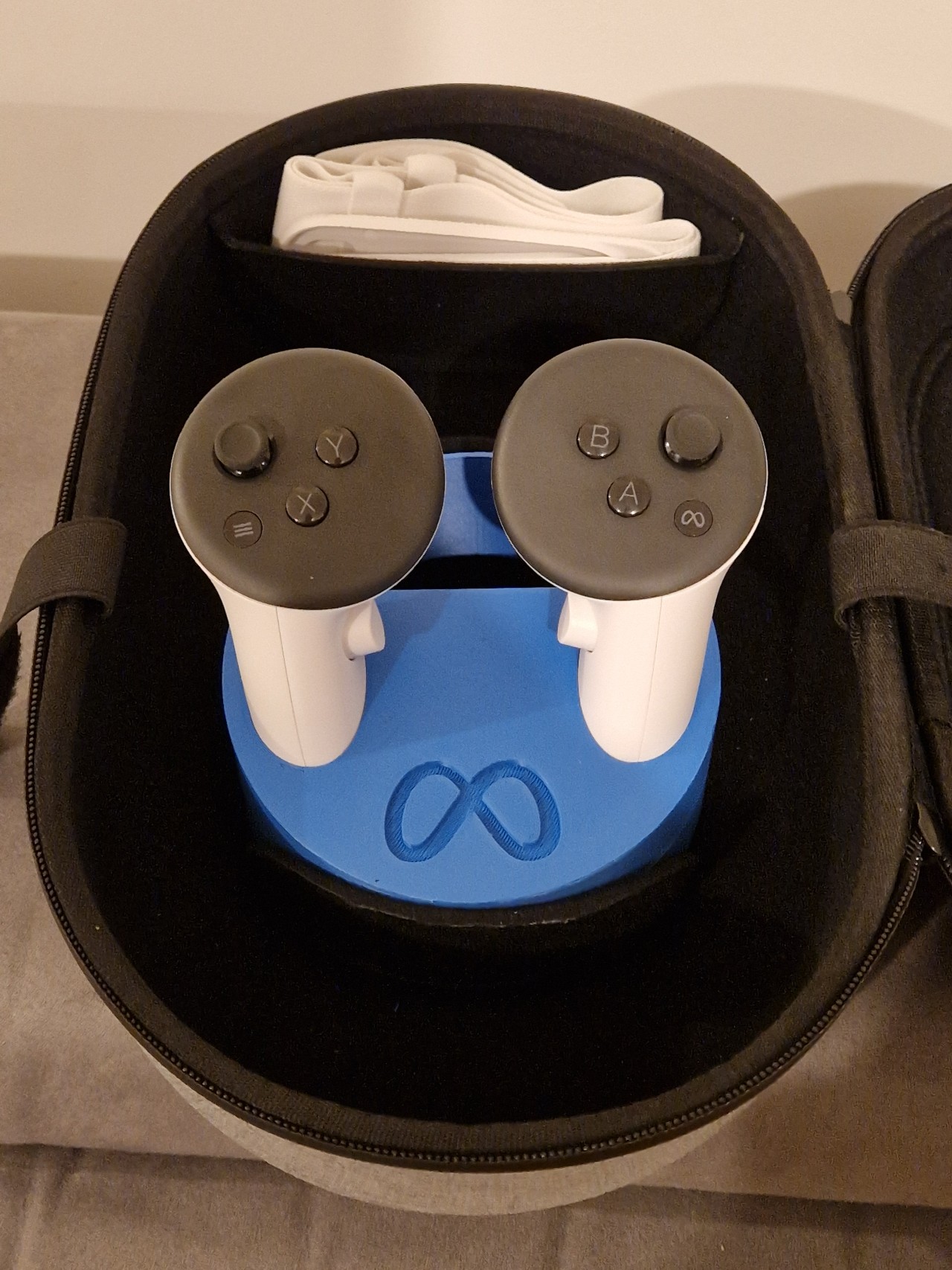 Meta Quest 3 controller case insert par Aerandir14 | Téléchargez ...