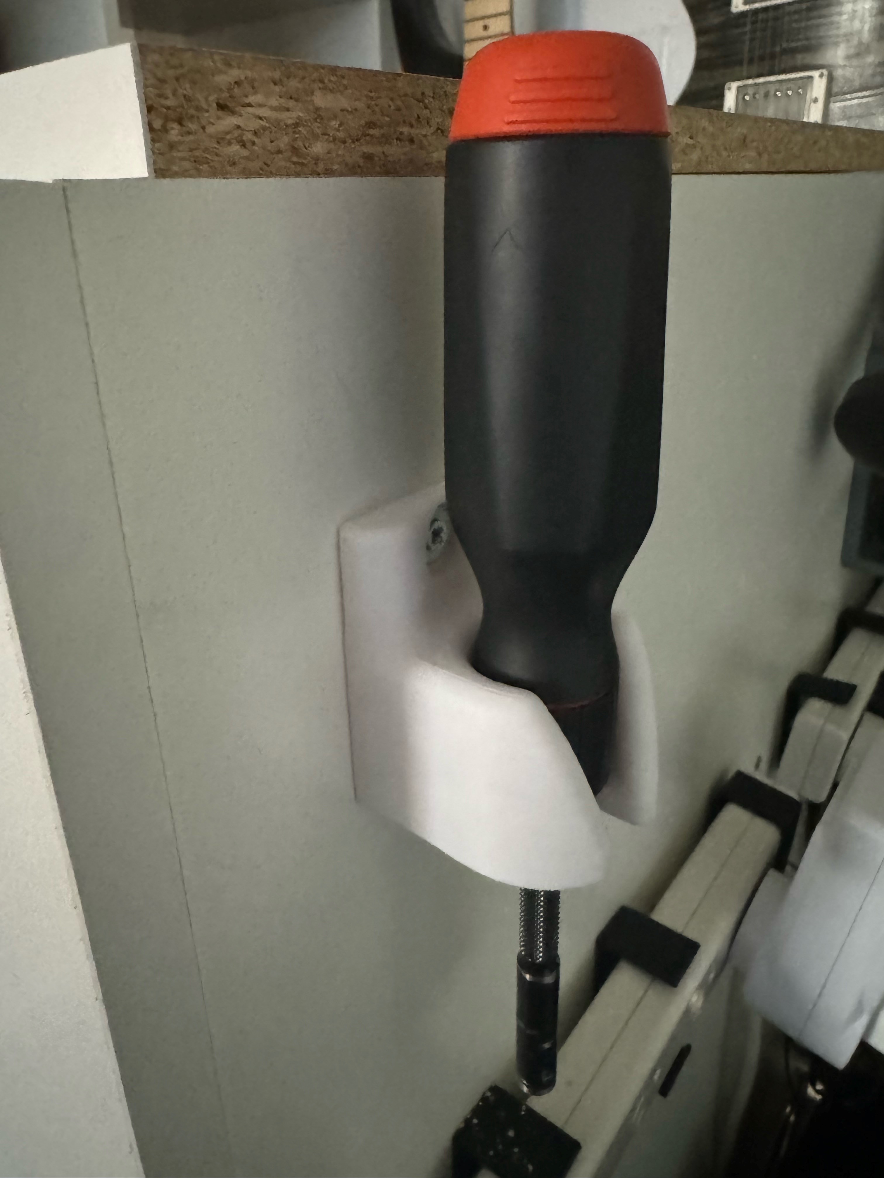 LTT Screwdriver Updated Wall Mount by Hutch | Download free STL model ...