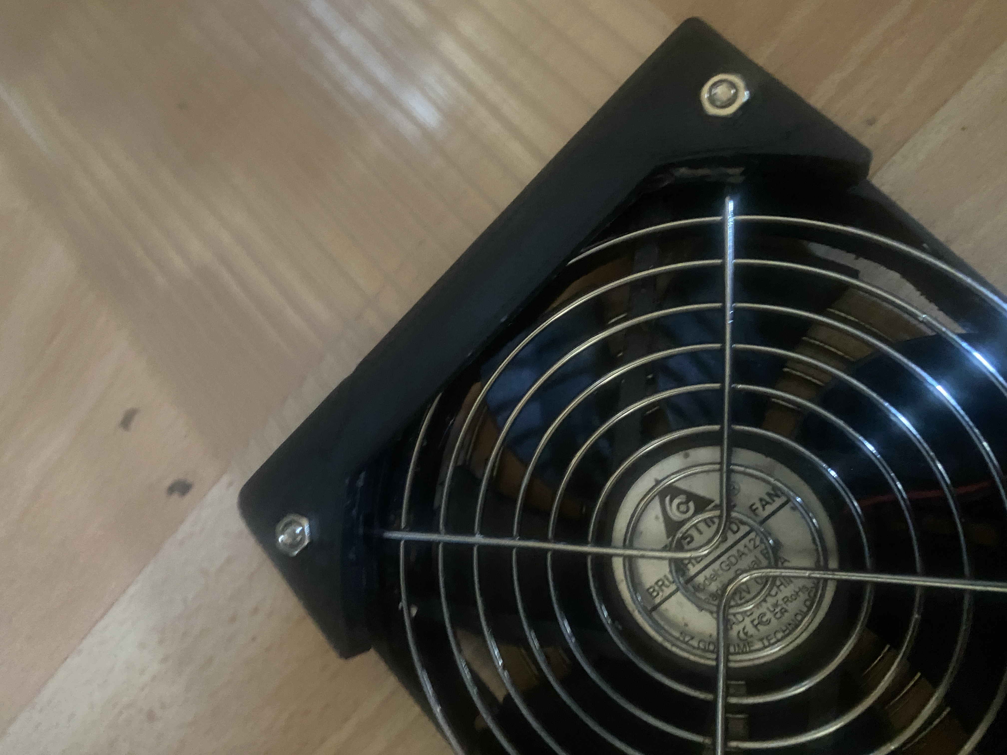 Sash window extractor fan by Edward Robinson | Download free STL model ...