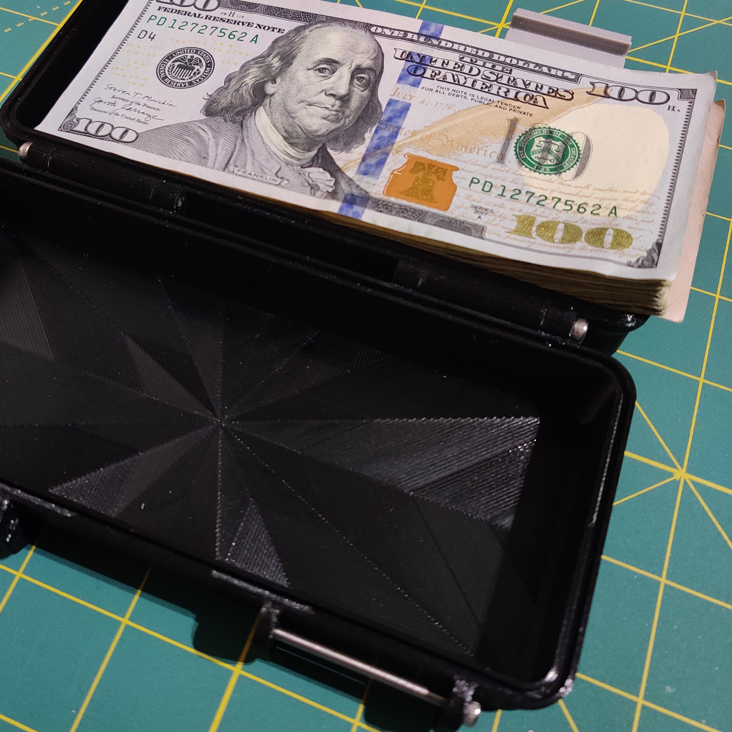 Rugged Box - Money Box [USD] by ItemNumber35 | Download free STL model ...