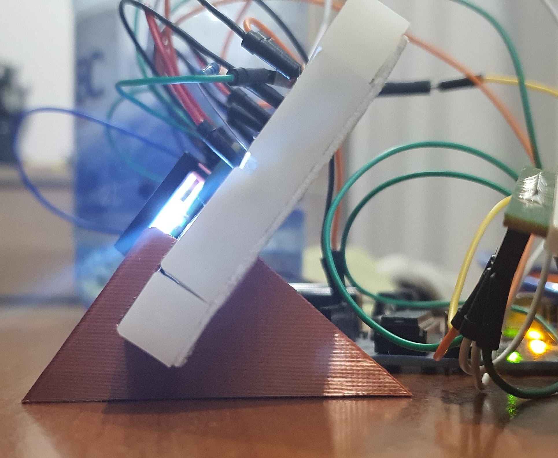 Bread board stand at 45° by Vectron | Download free STL model ...