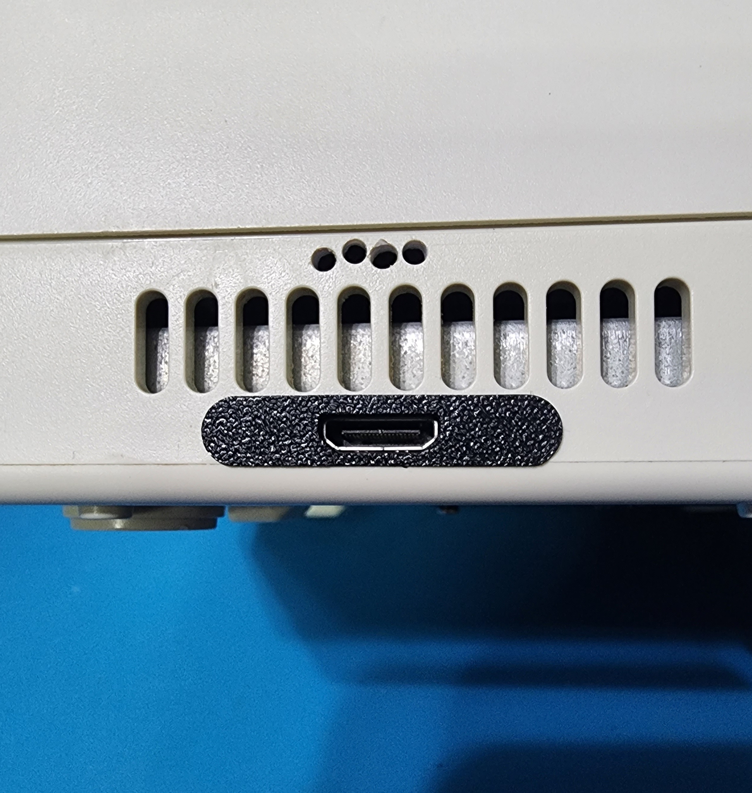 DCDigital HDMI Cutout Cover Insert by Retro Digital | Download free STL ...