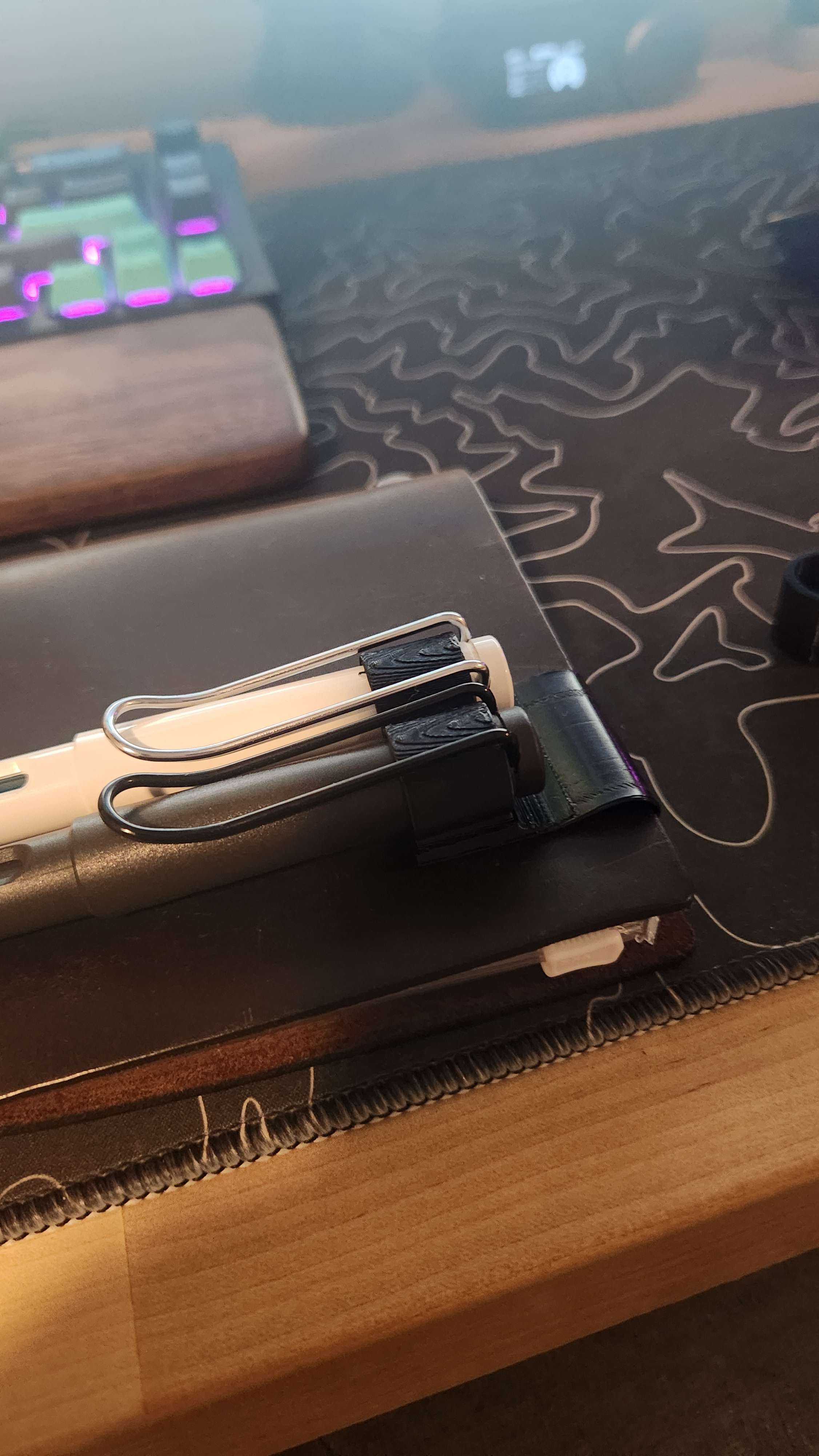 magnetic pen clip by Primoboiii | Download free STL model | Printables.com