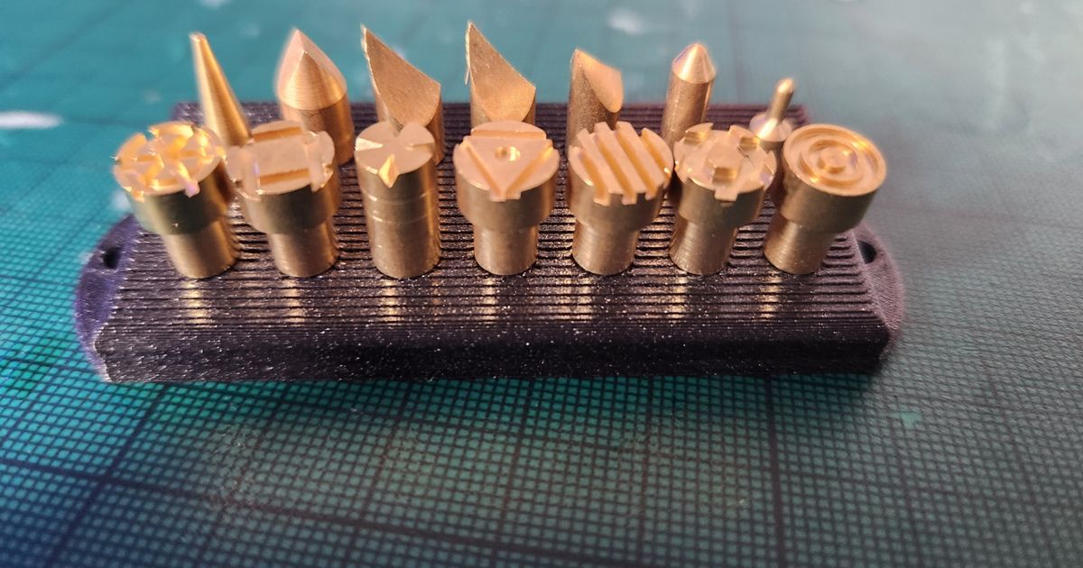 Parkside spike wall holder by BažusLab | Download free STL model ...