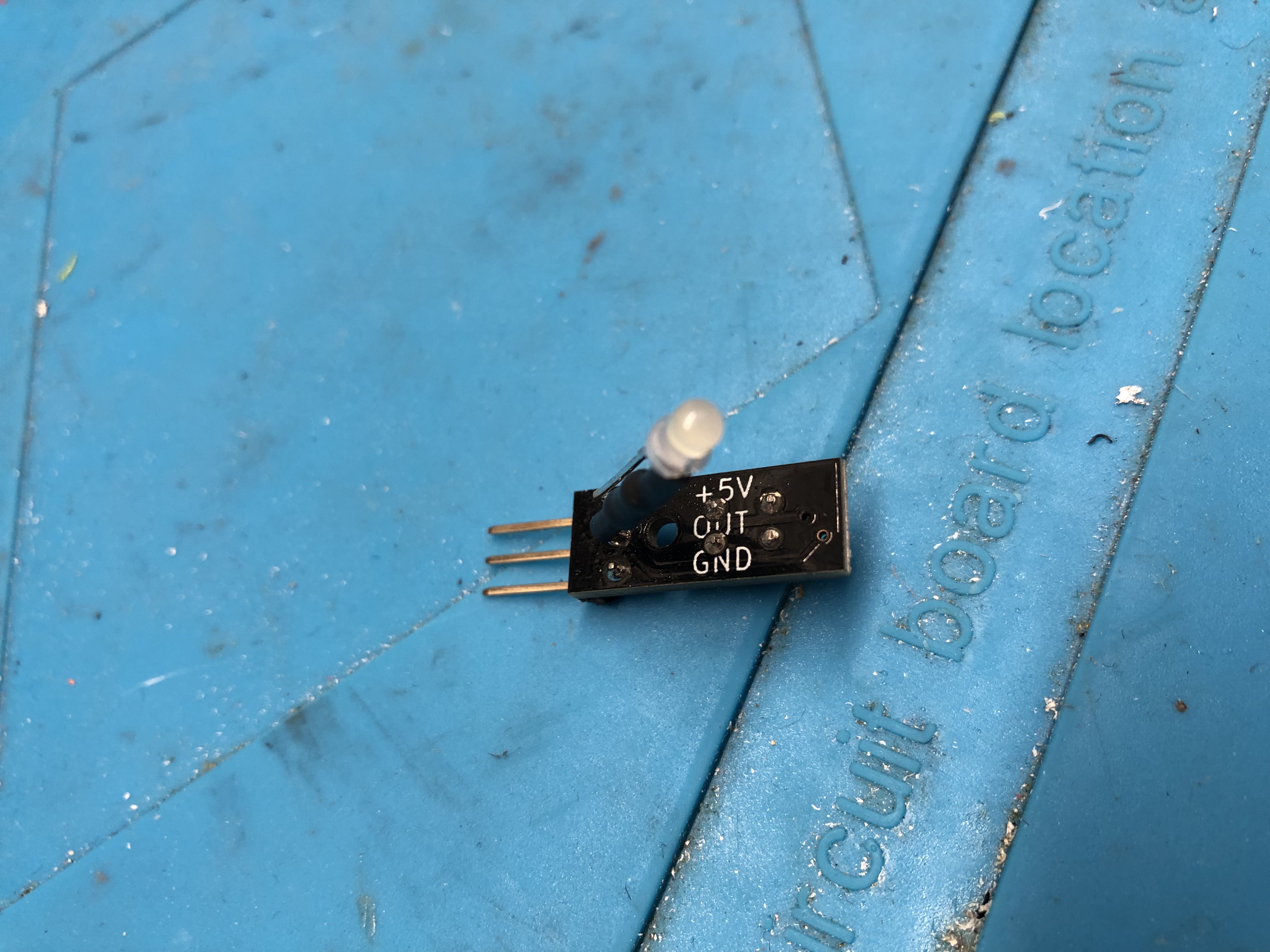 Filament sensor cover with LED insertion indicator by Regis | Download ...