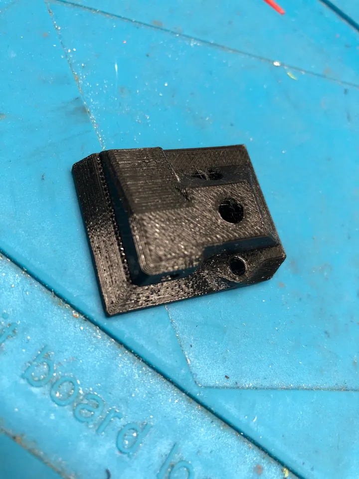 Filament sensor cover with LED insertion indicator by Regis | Download ...