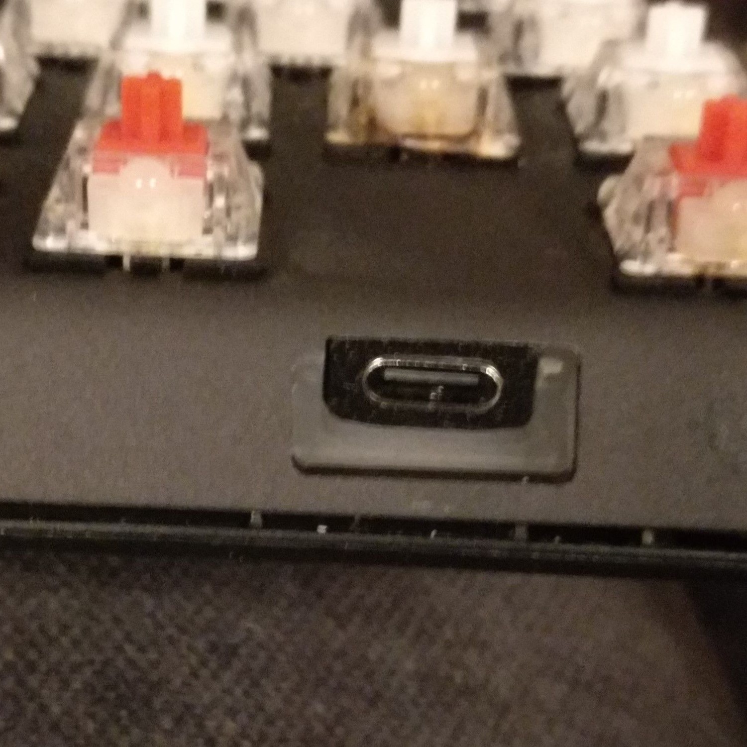 Steelseries Apex Pro USB Type-C Mount by hexpunK | Download free STL ...